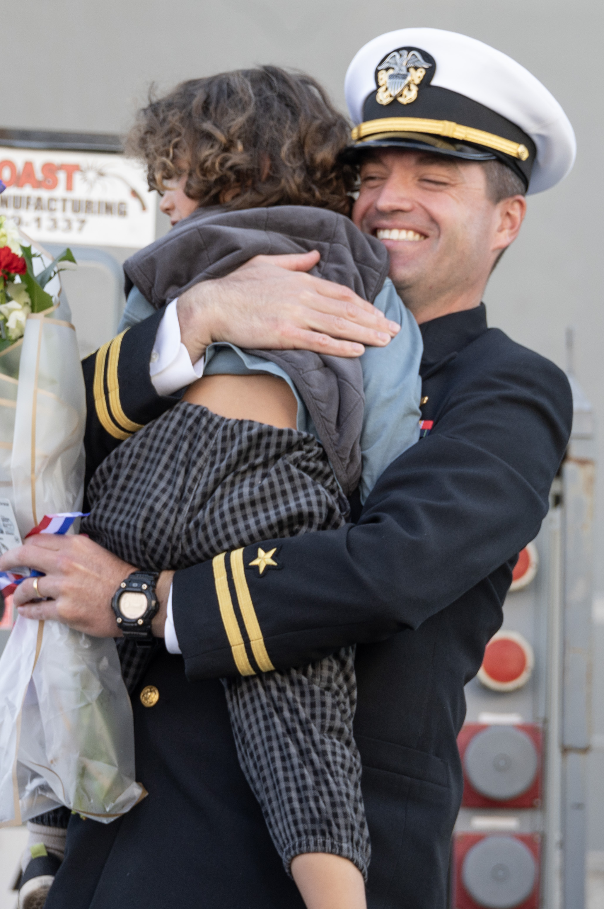 USS Spruance returns home after five-month deployment to 5th and 7th ...