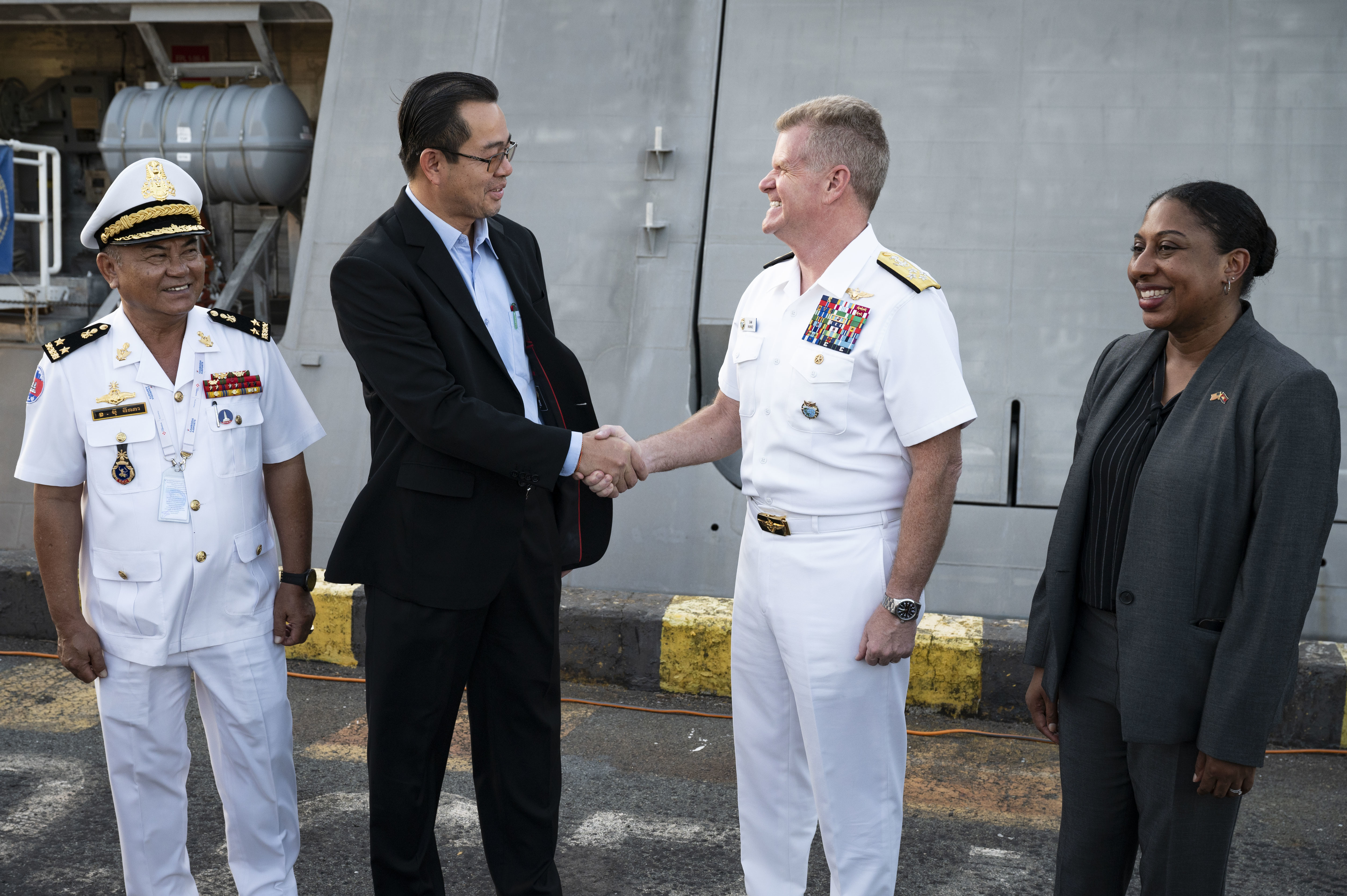 USINDOPACOM Commander Travels to Cambodia > U.S. Indo-Pacific Command ...