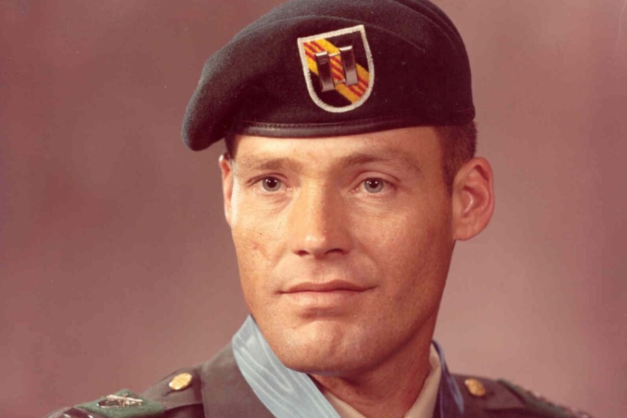 Medal of Honor Monday: Army Col. Robert L. Howard > U.S. Department of ...