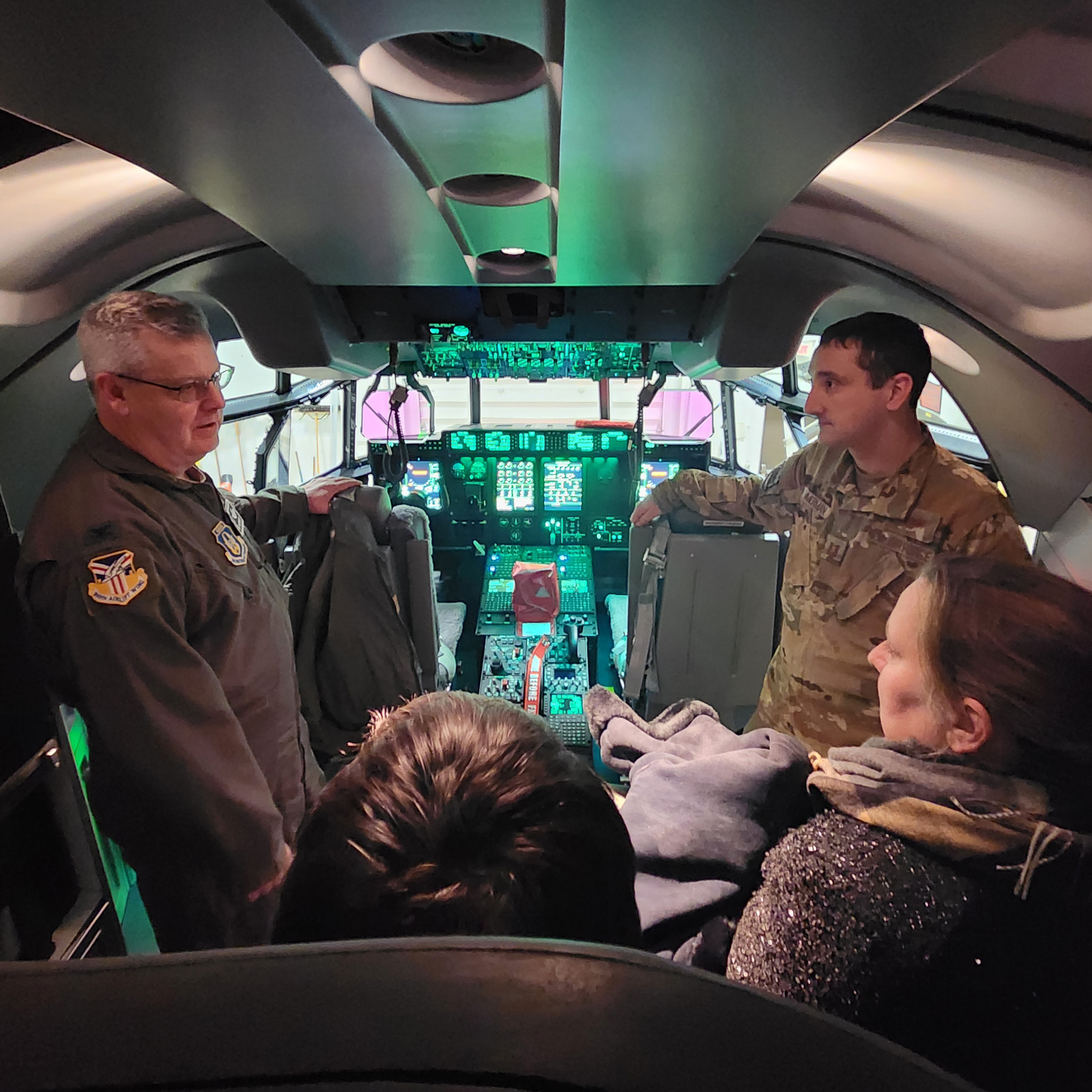 Ohio Commodores sail into YARS > Youngstown Air Reserve Station ...