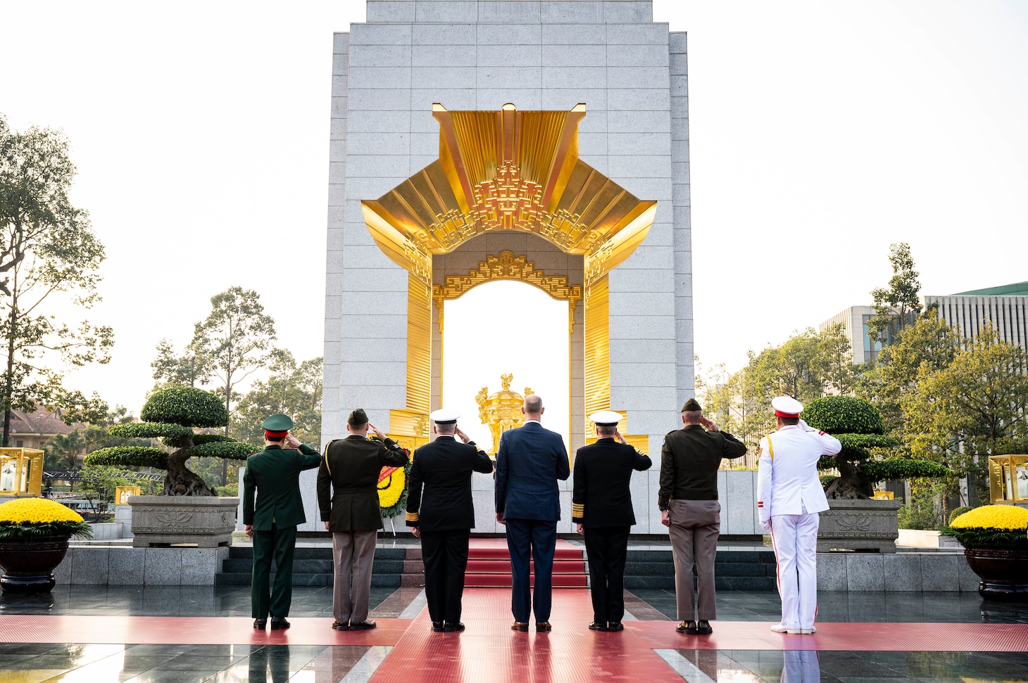 USINDOPACOM Commander Travels to Vietnam, Attends Vietnam International ...