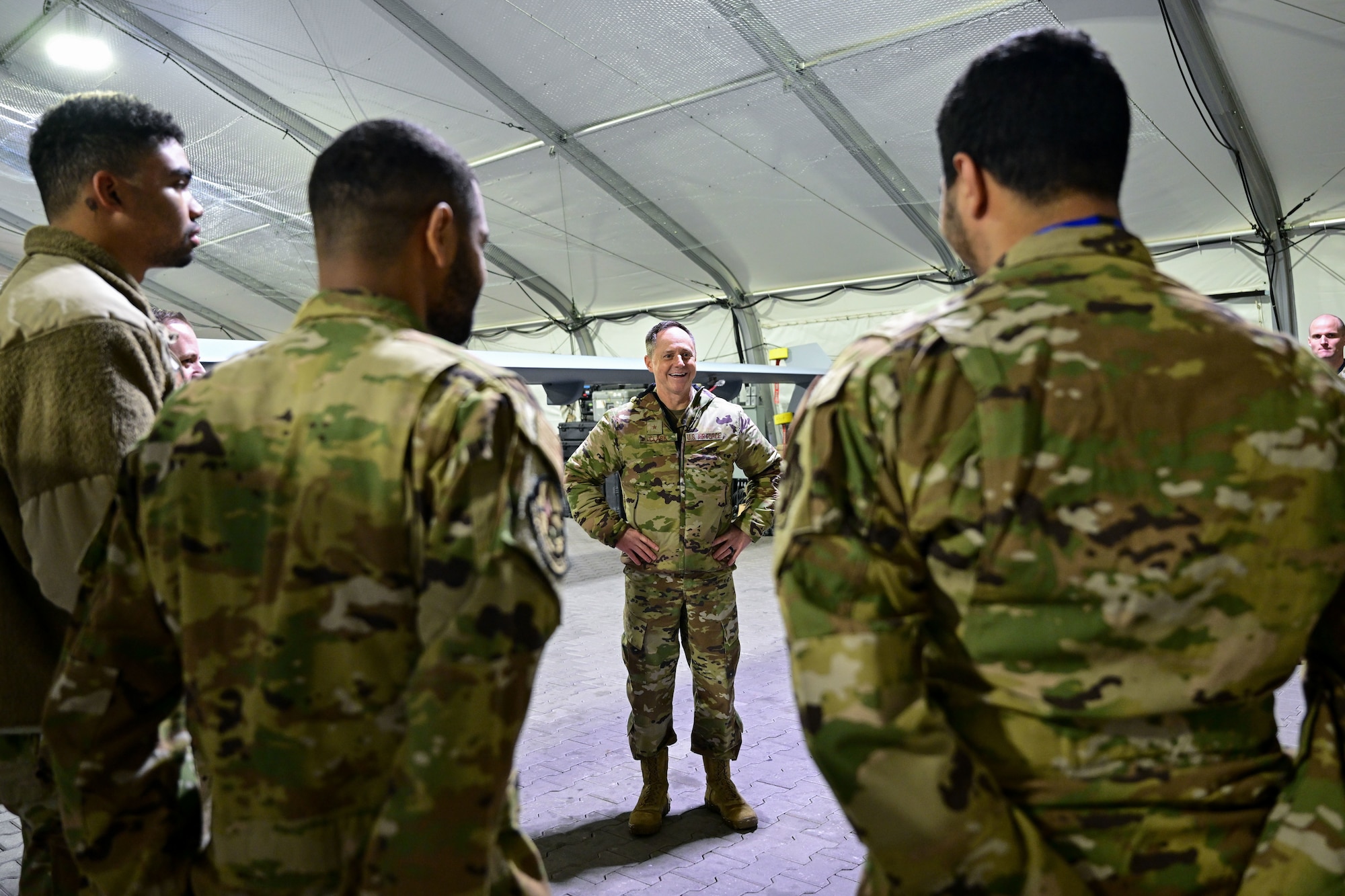 31 Fighter Wing leaders bring holiday cheer to deployed Airmen > Aviano ...