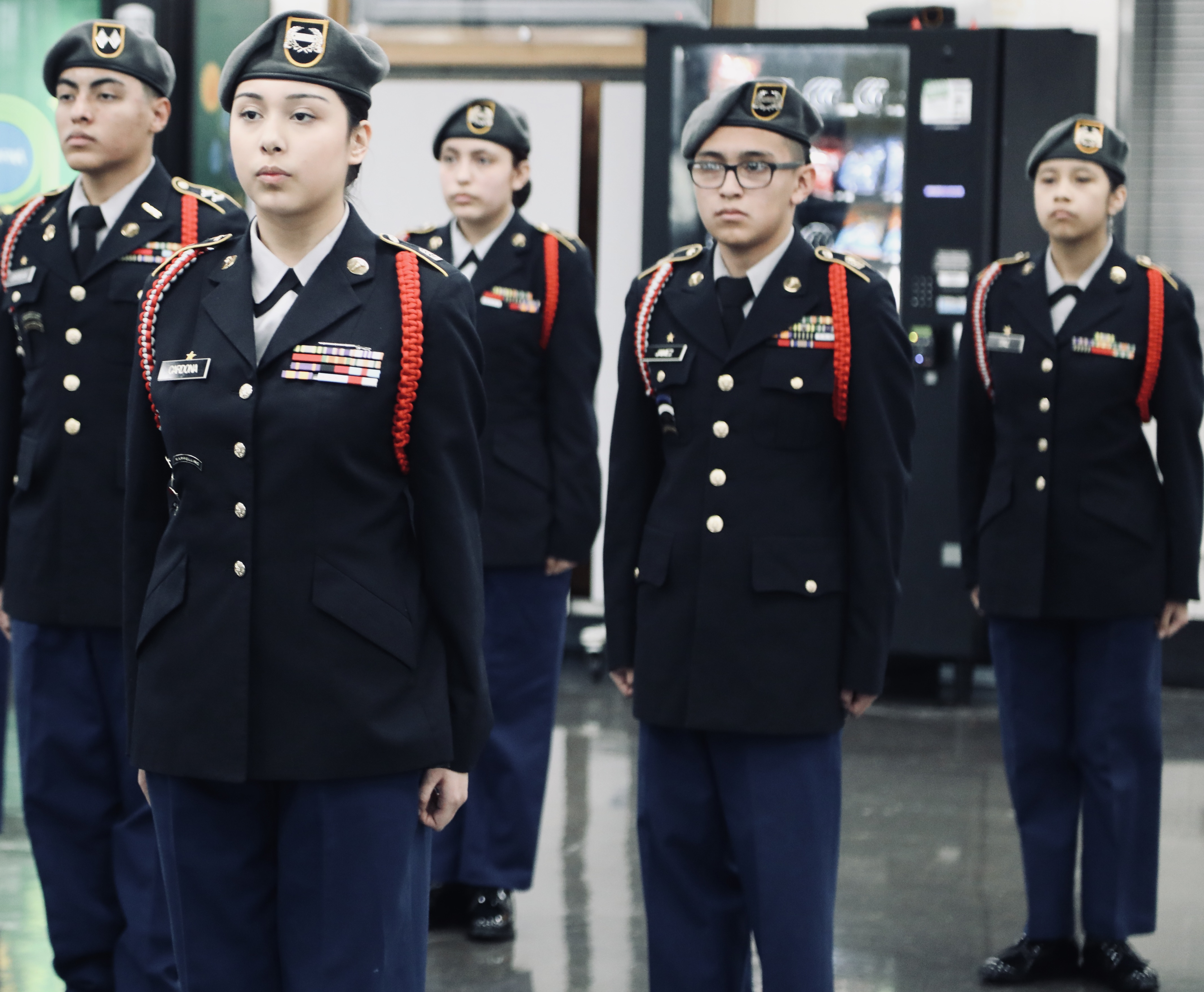 Illinois Army National Guard Recruiters Judge Chicago’s JROTC Drill ...