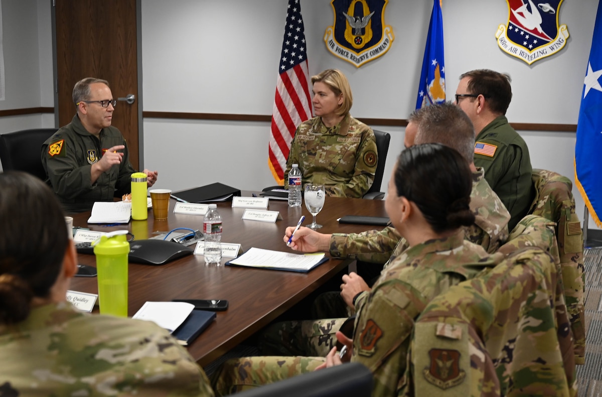 Deputy to the Chief of Air Force Reserve visits Tinker AFB Reservists ...