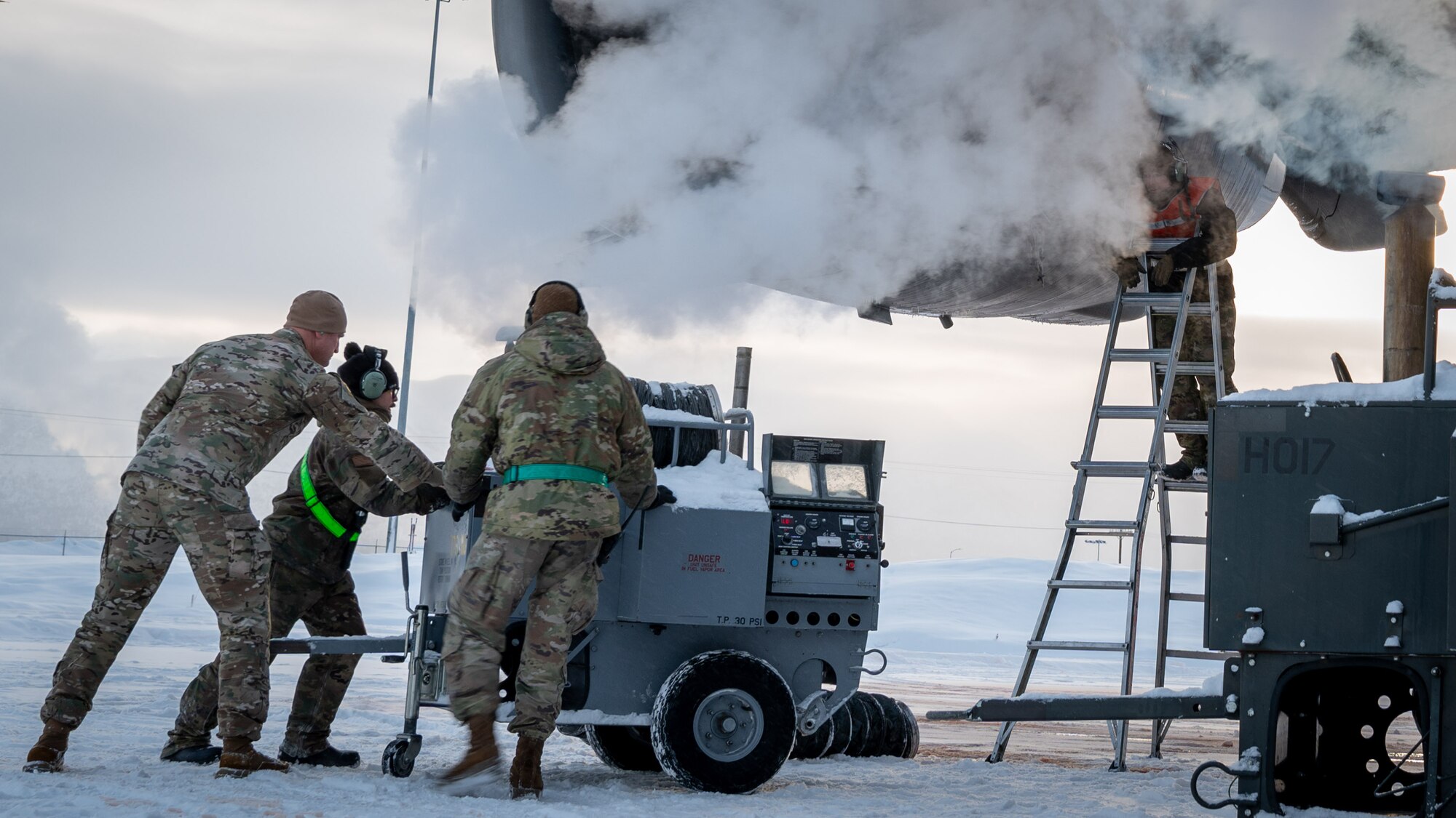 Air Force and Army conduct joint training exercise > Joint Base ...