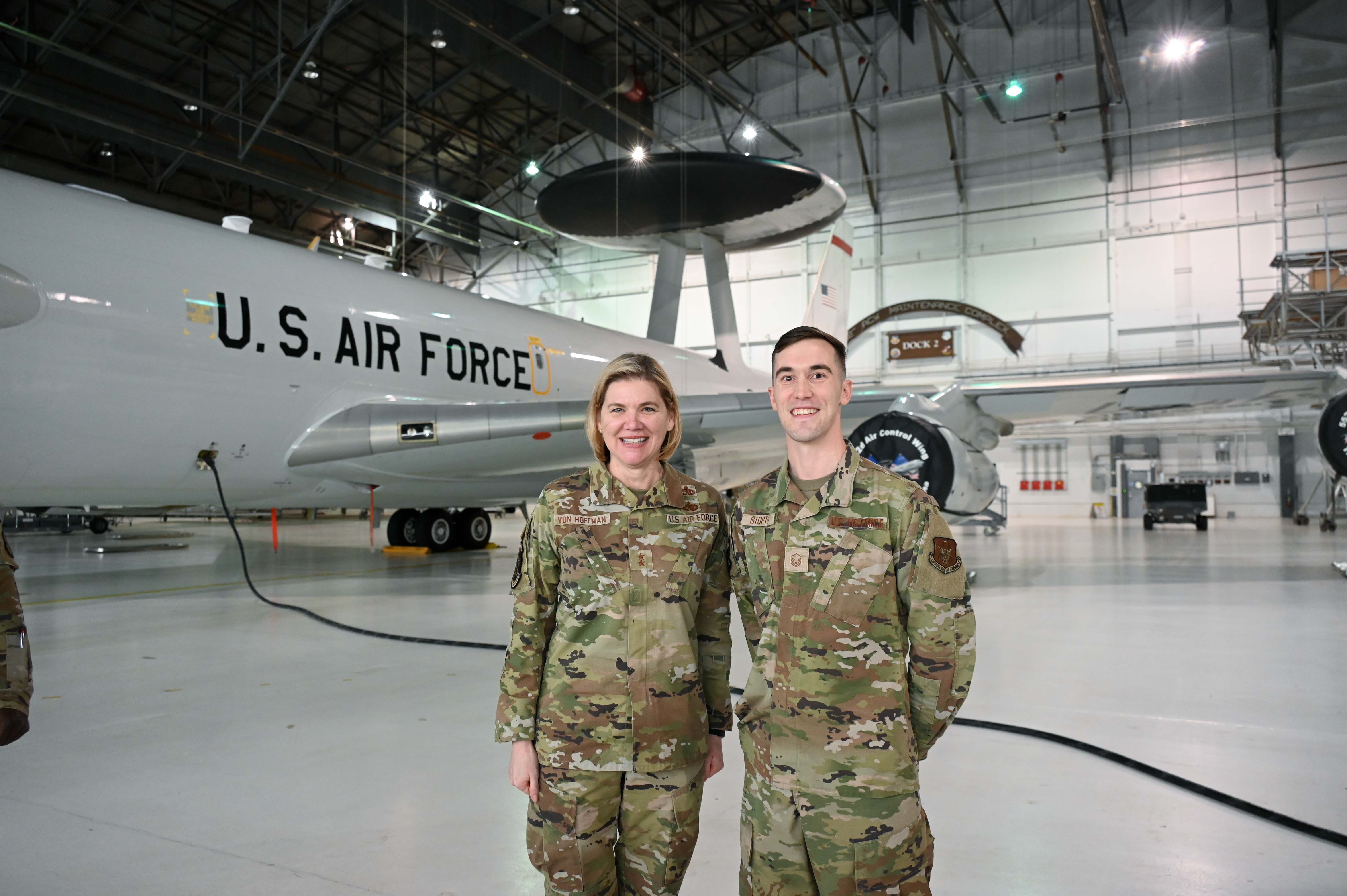 Deputy to the Chief of Air Force Reserve visits Tinker AFB Reservists ...