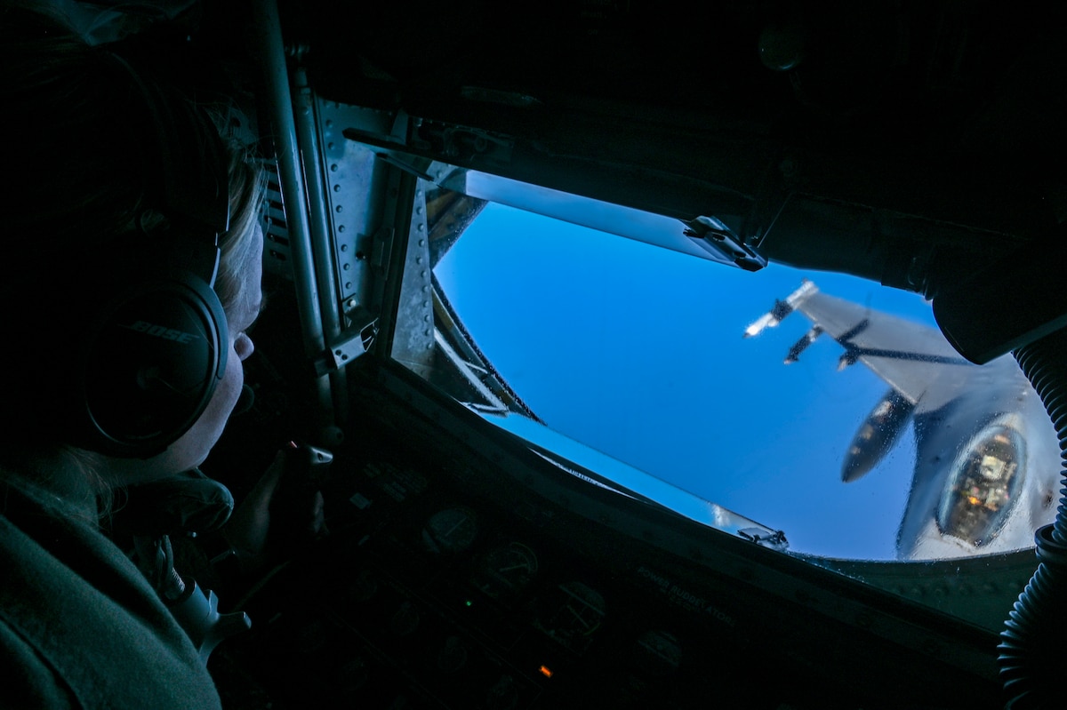 The 92nd Air Refueling Squadron completes certification event during ...