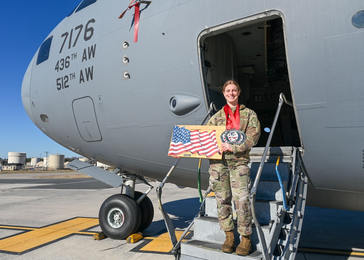 Reserve maintainer wins big at bodybuilding competition > Air Force ...