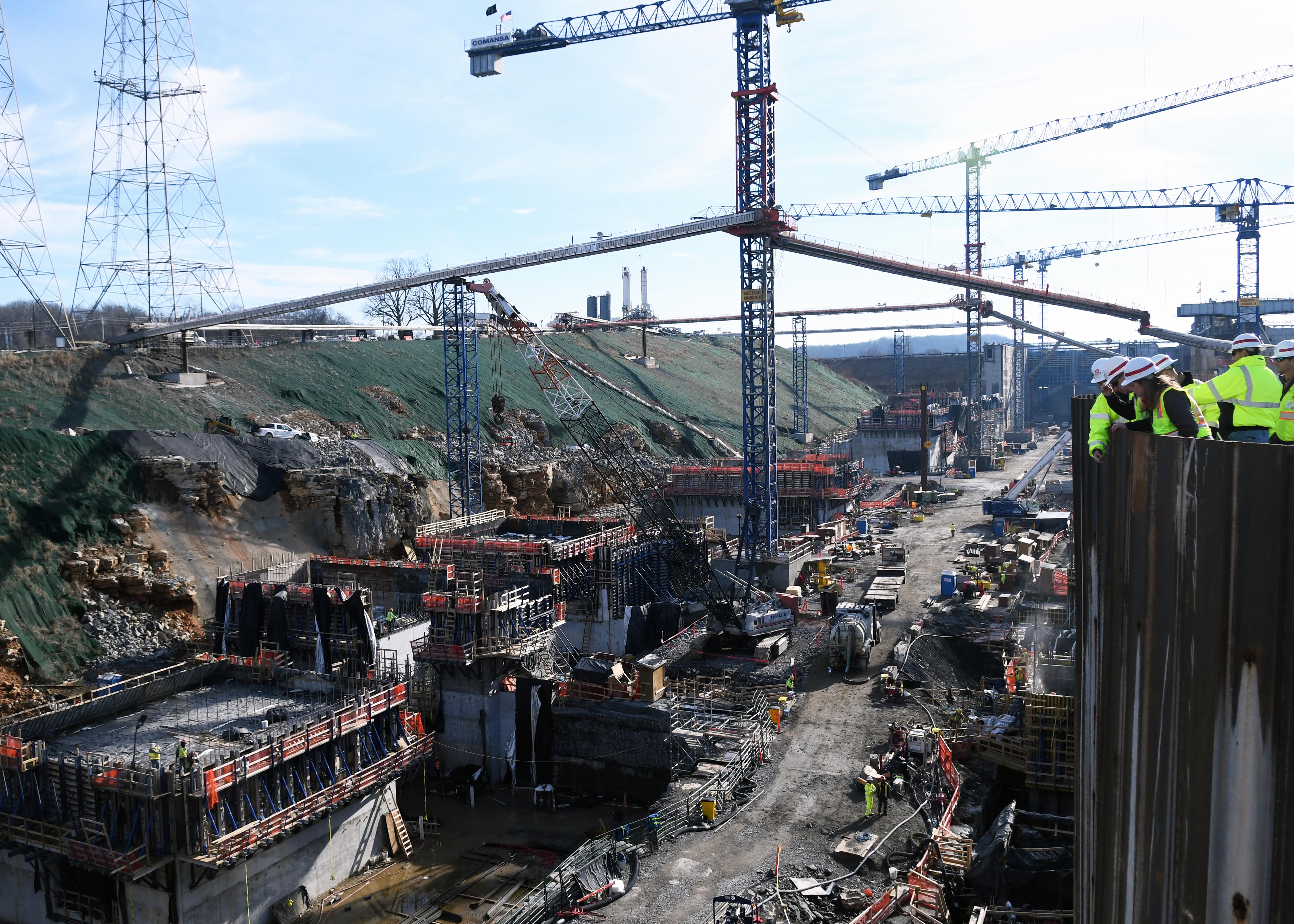 USACE and Thalle Construction Company hold partnership meeting in ...