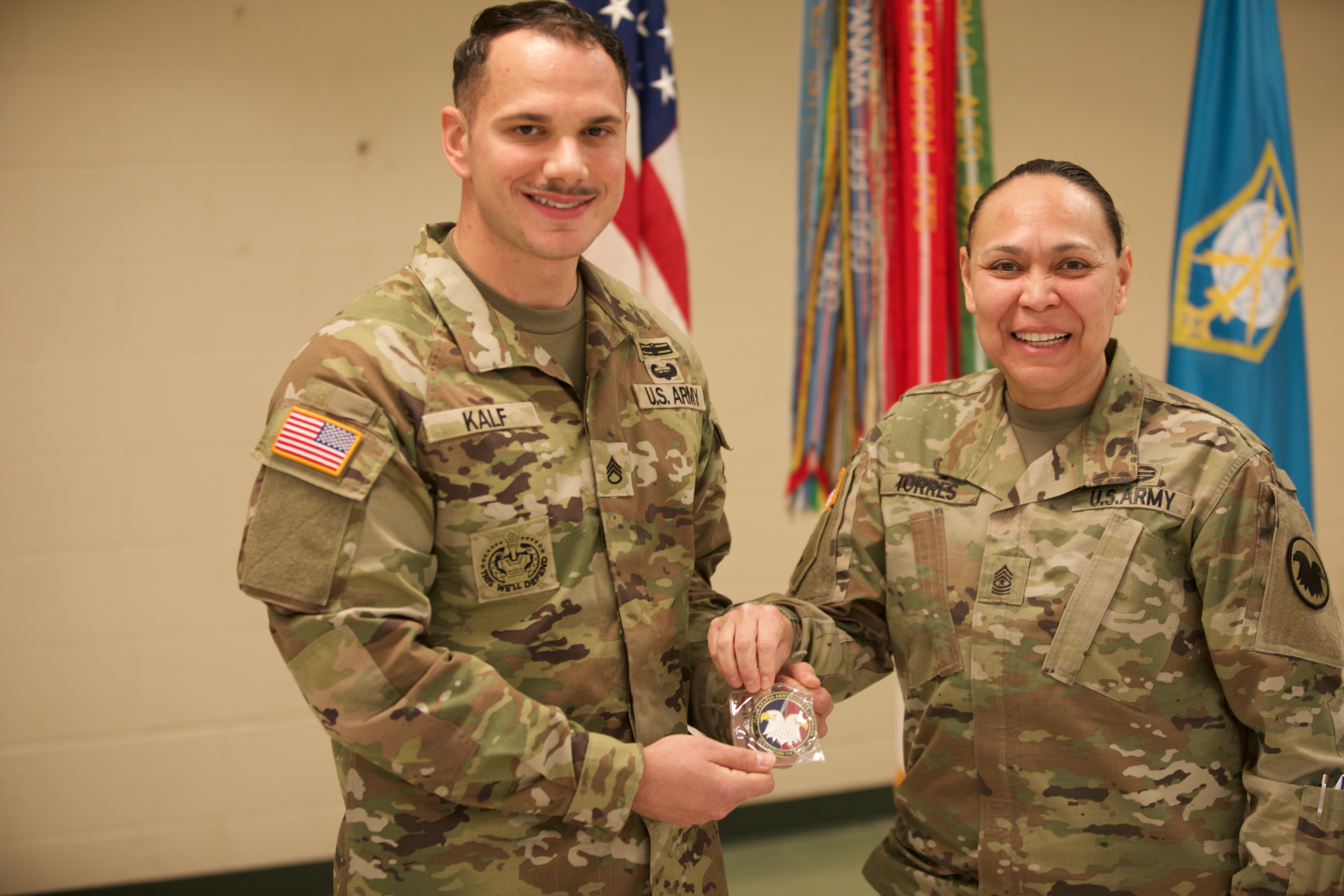 323rd Military Intelligence Battalion receives Army Award for ...