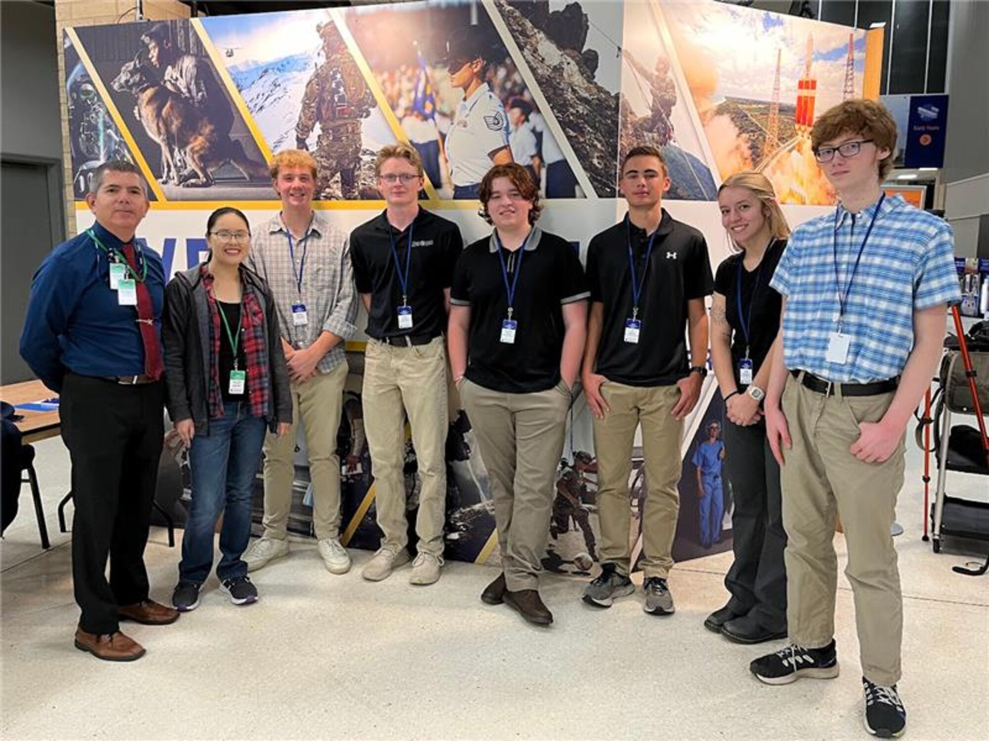 Mentors inspire tomorrow’s innovators through STEM outreach > Wright-Patterson AFB > Article Display