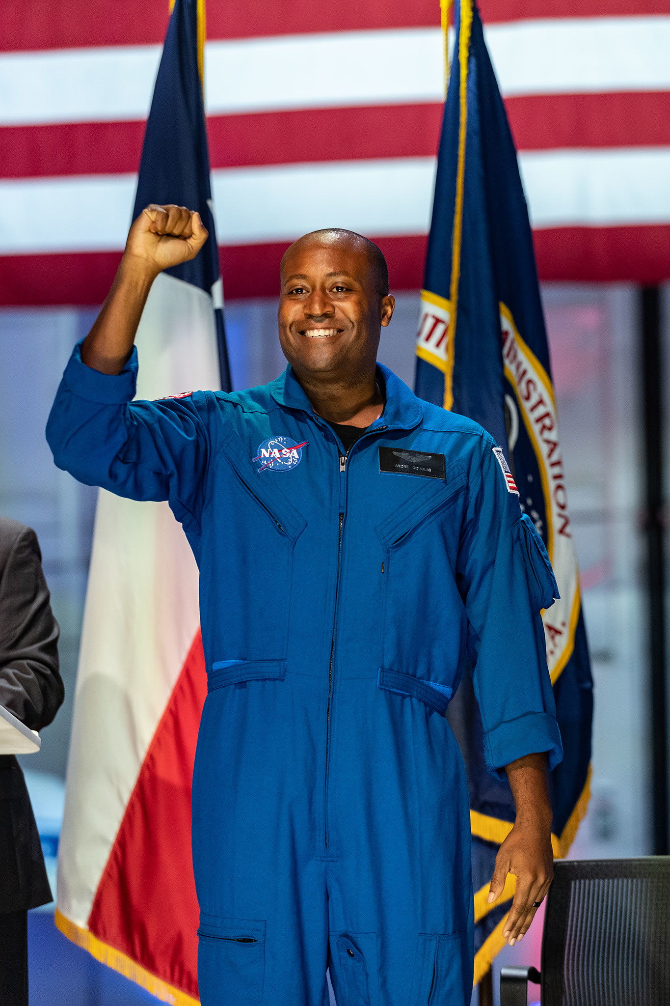 Coast Guard Academy Alum set to graduate from NASA Astronaut program ...