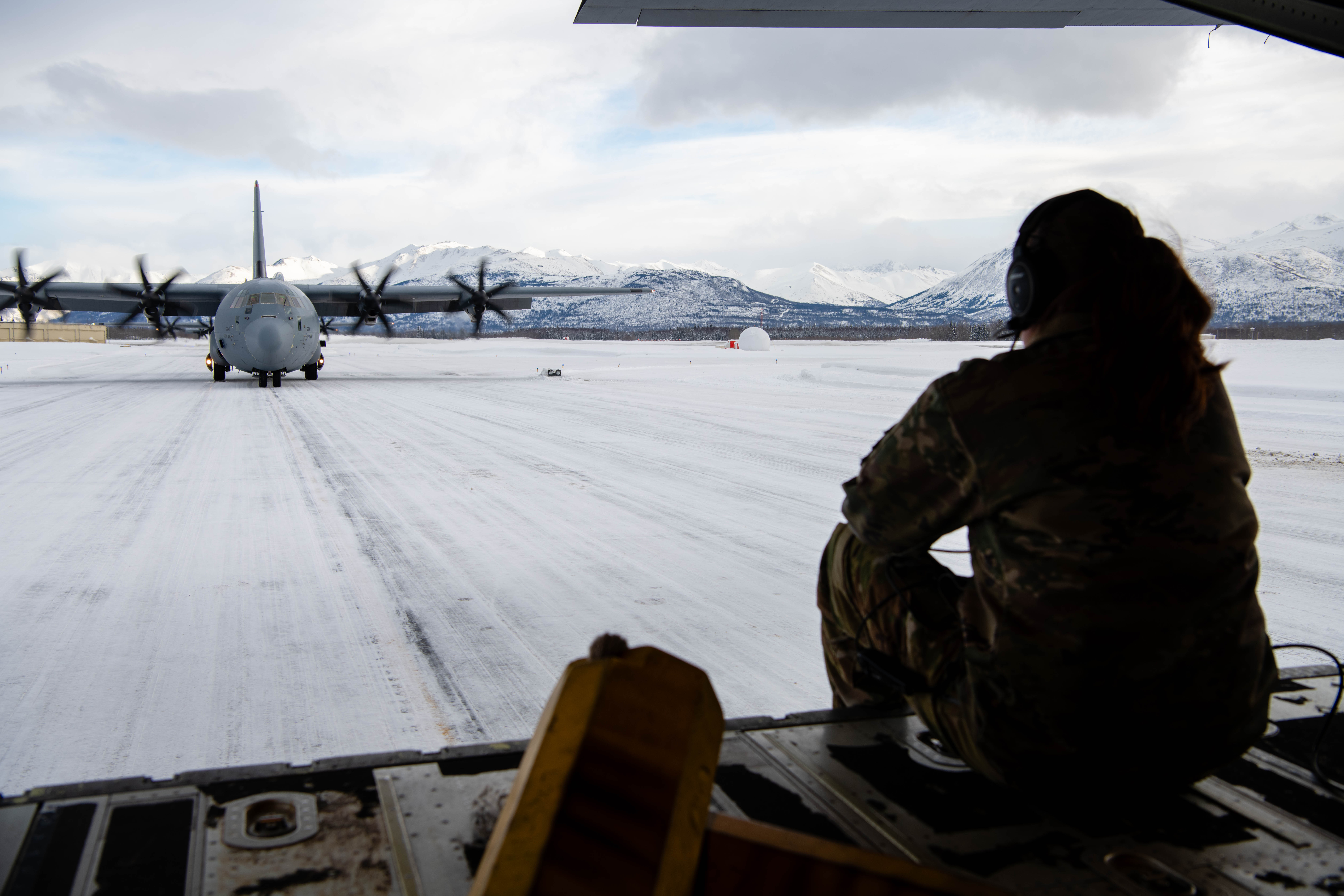 Yokota Airmen take on the tundra during JPMRC 24-02 > Yokota Air Base ...