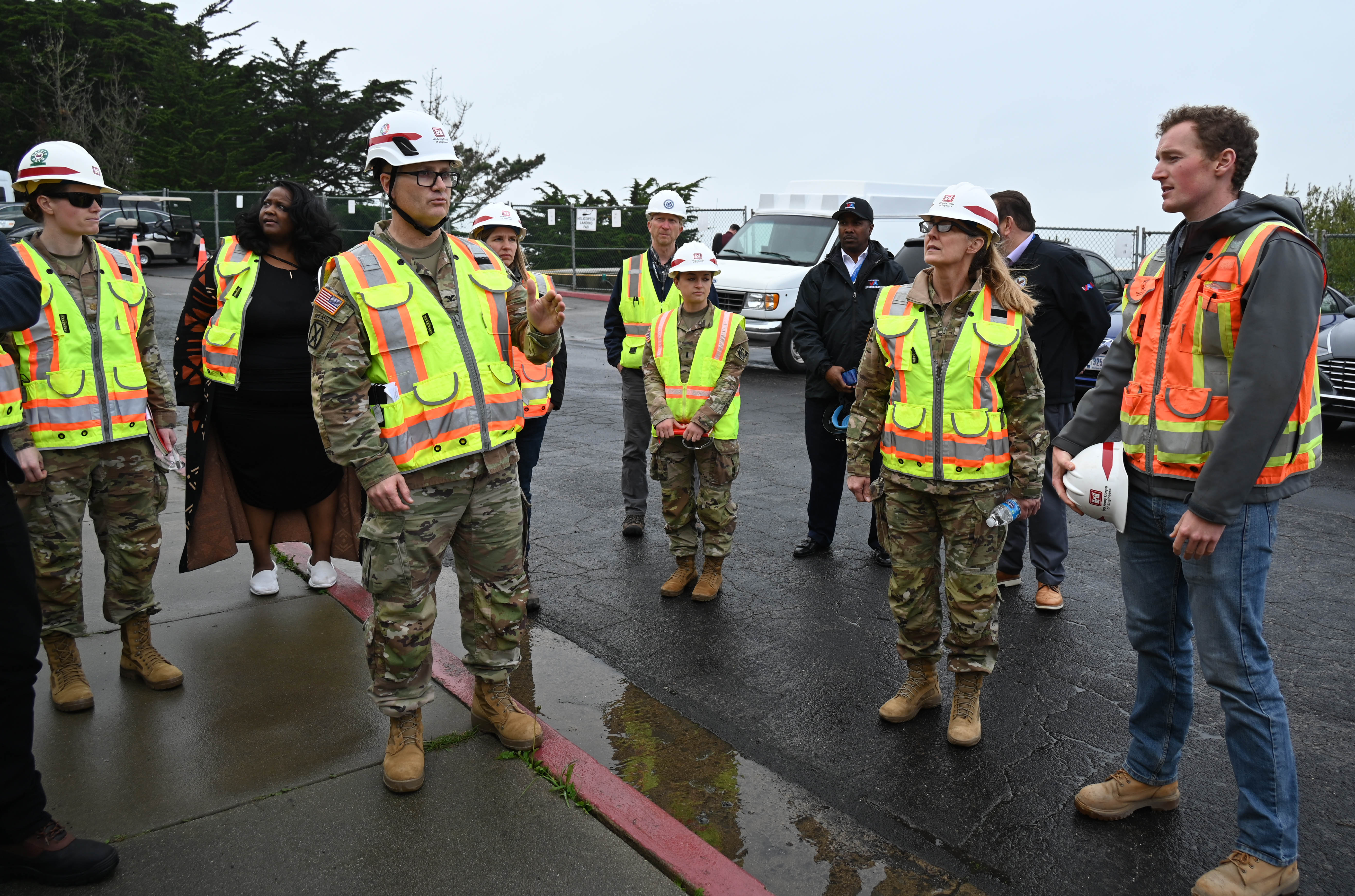MG Colloton and Col. Handura visit the SFVAMC
