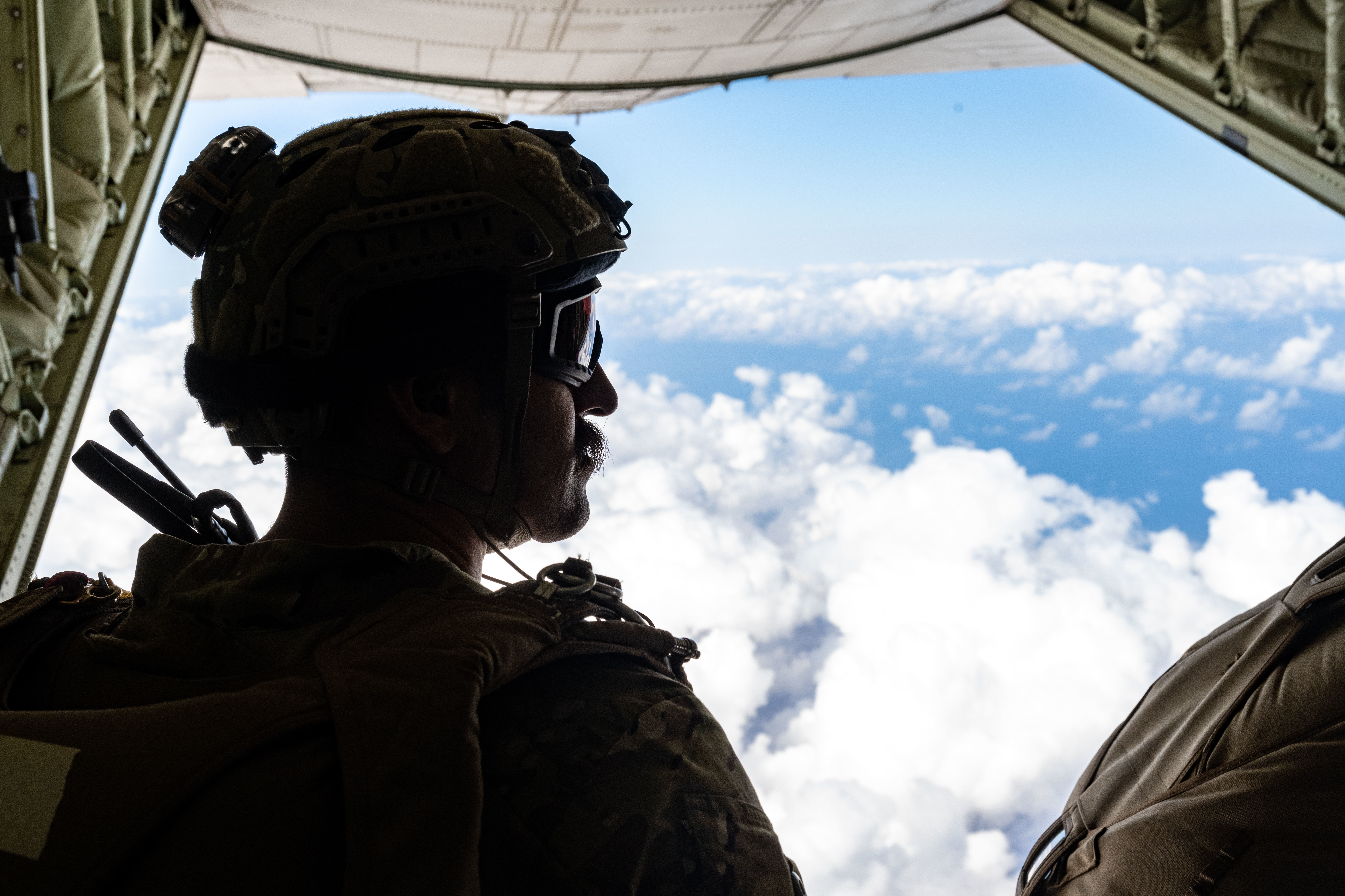 449 AEG conducts HALO jump training with French partners > U.S. Air ...