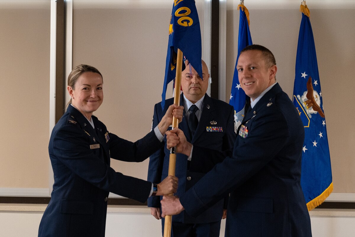 14th Test Squadron welcomes new commander > 310th Space Wing > Article ...