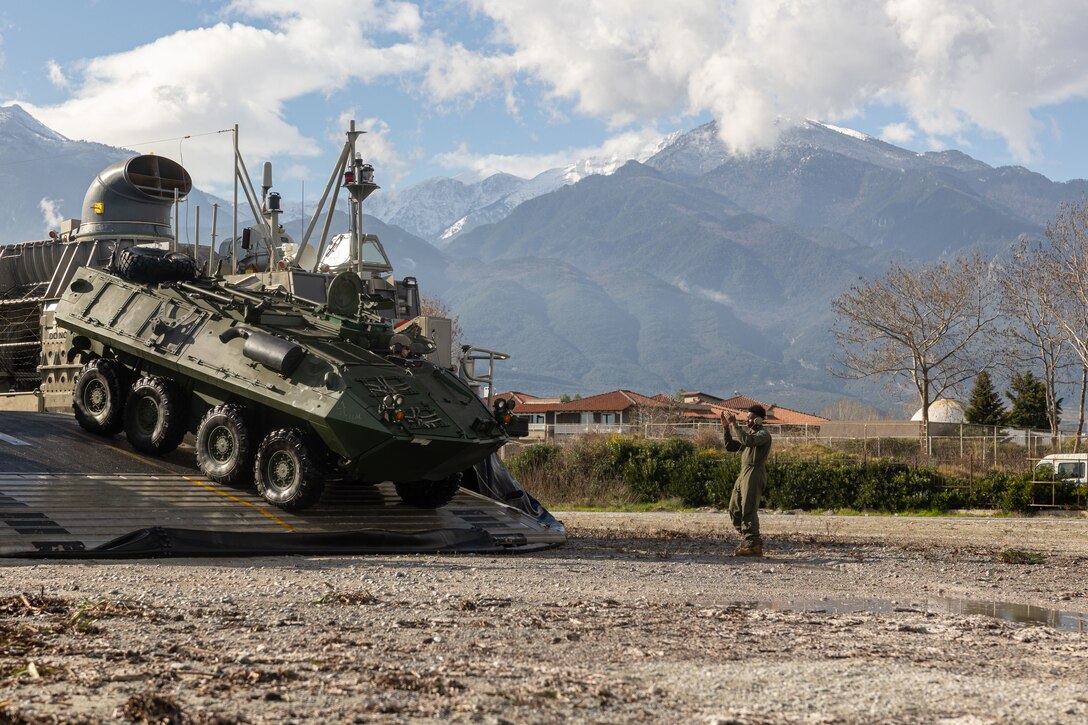 The Bataan ARG and 26th MEU(SOC) begin Odyssey Encore with a MAGTF ...