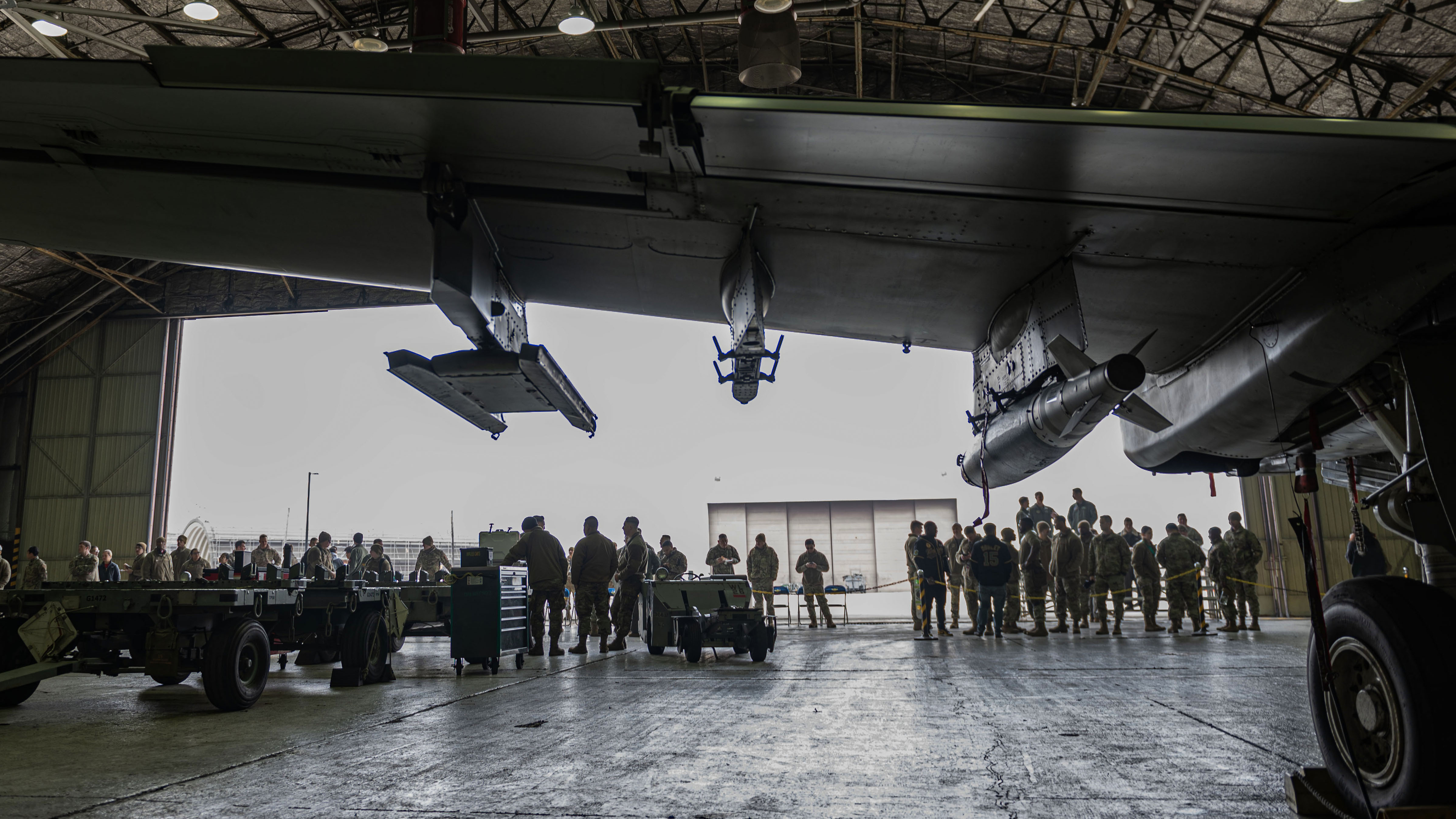 Battle of the maintainers: Osan quarterly FGS load crew competition ...