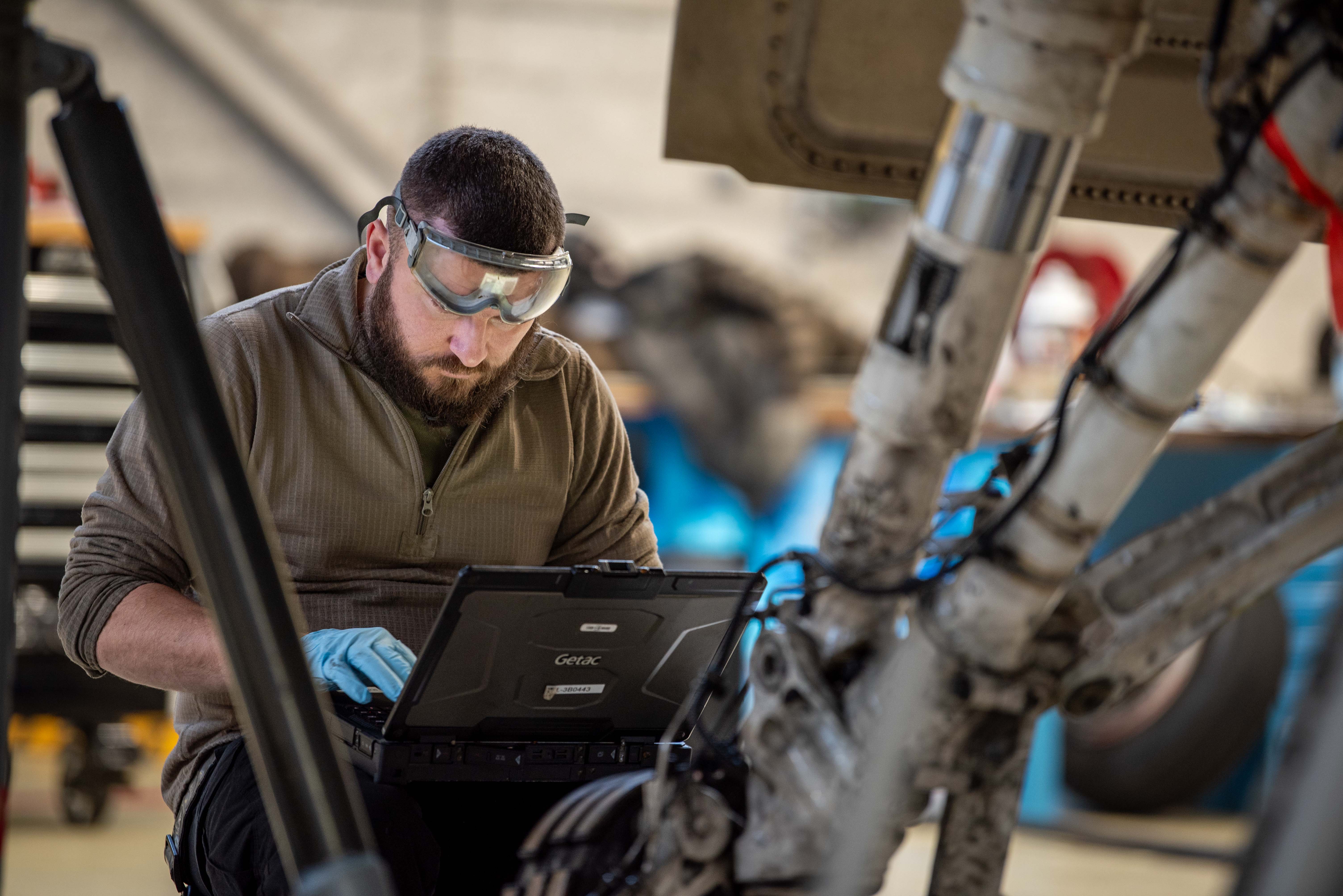 480th FGS Phase Section keeps F-16s in sky > Spangdahlem Air Base ...