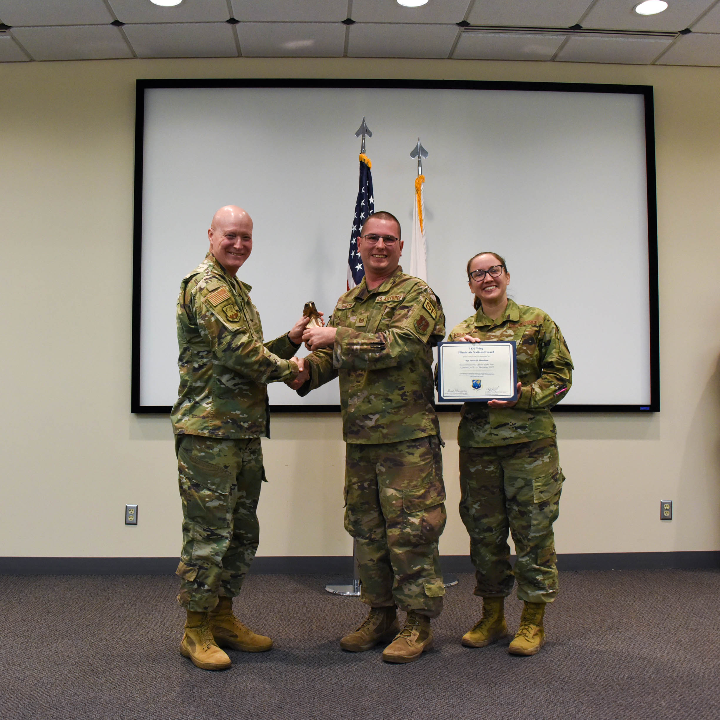 183d Wing Recognizes Outstanding Airmen of the Year > 183rd Wing ...