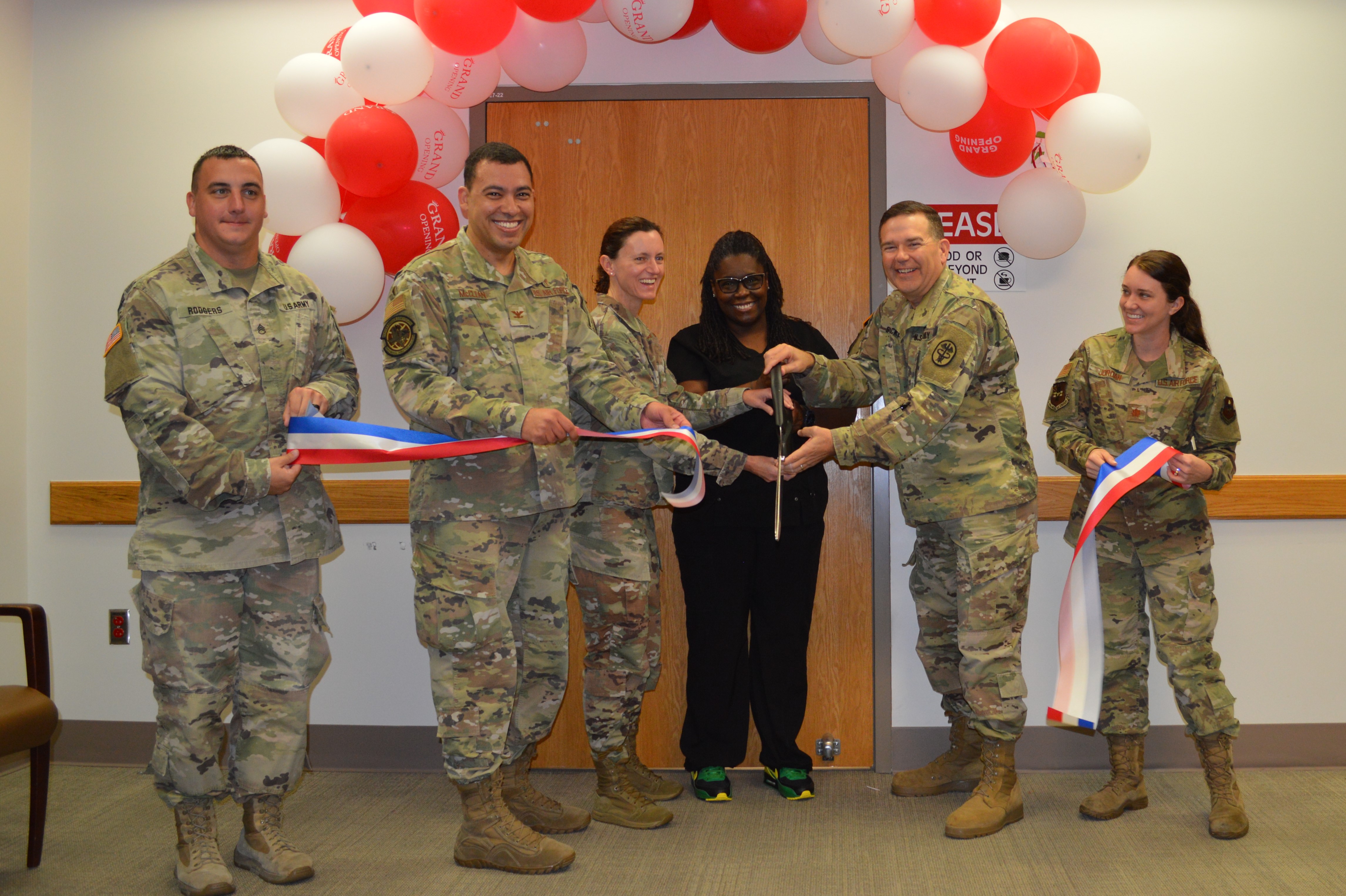 New Infusion Services Clinic opens at BAMC > Brooke Army Medical Center ...