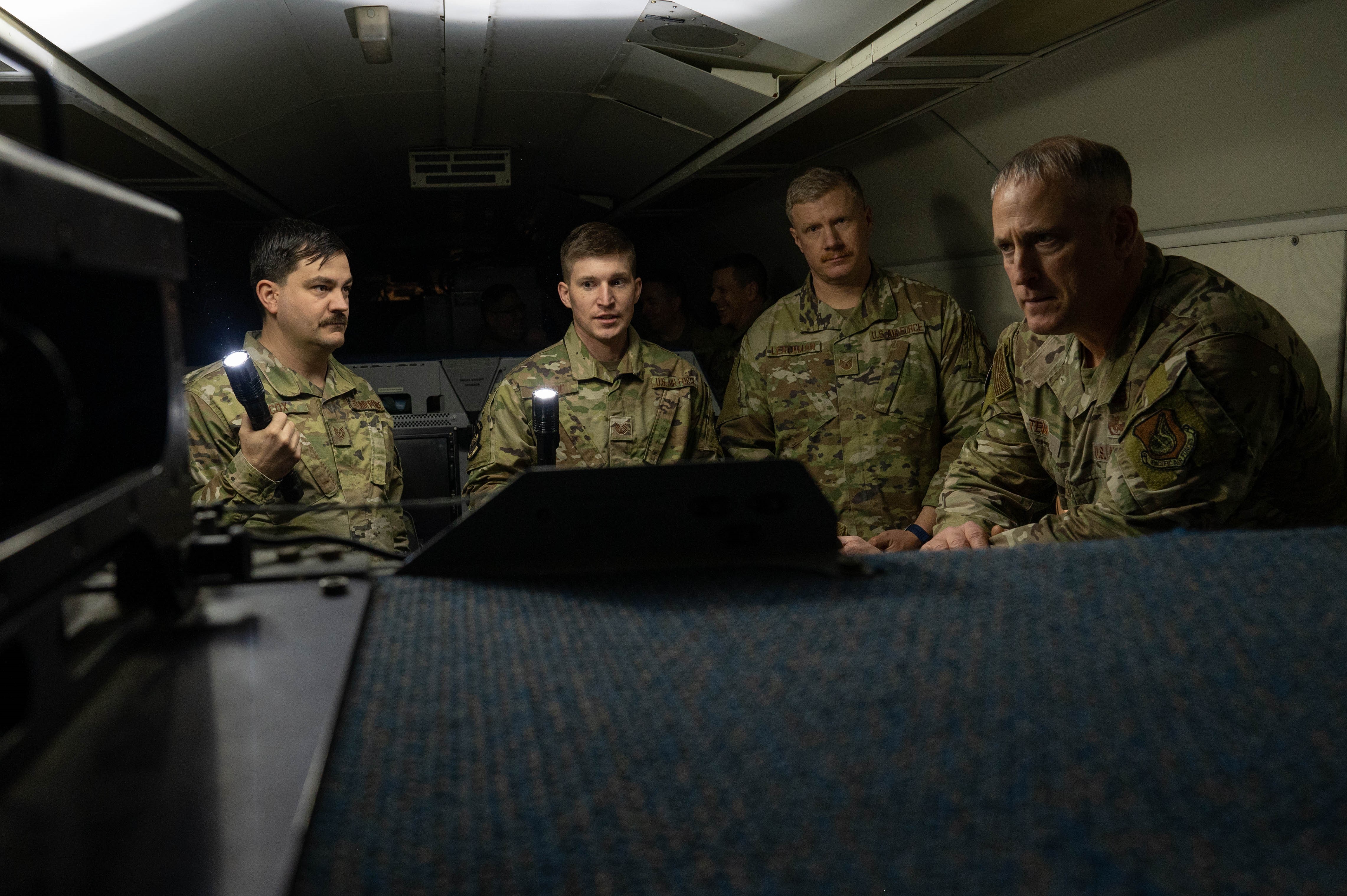 New 11th AF command chief tours the 3rd Wing > 505th Command and ...