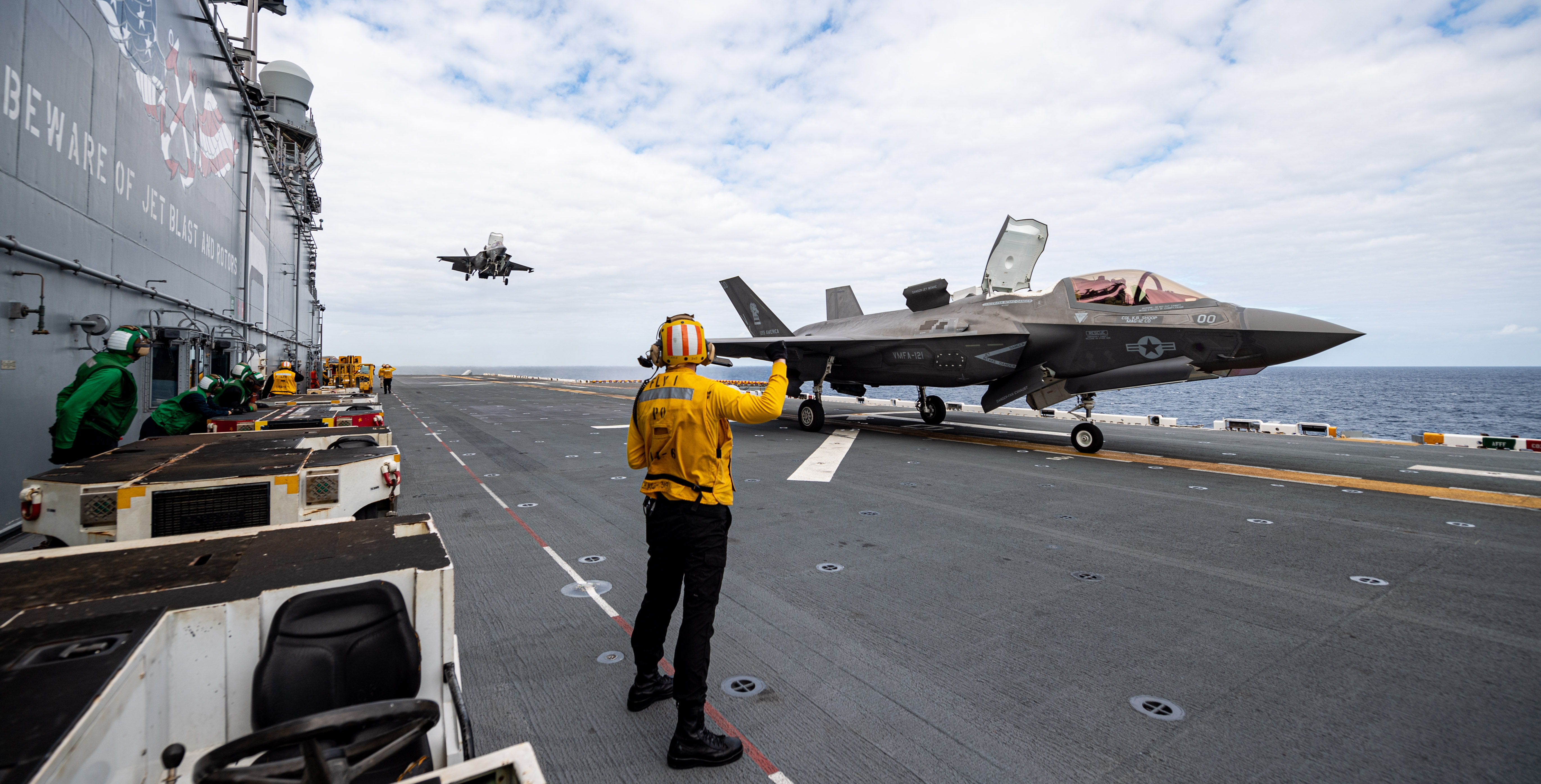 USS America (LHA 6) Flight Operations