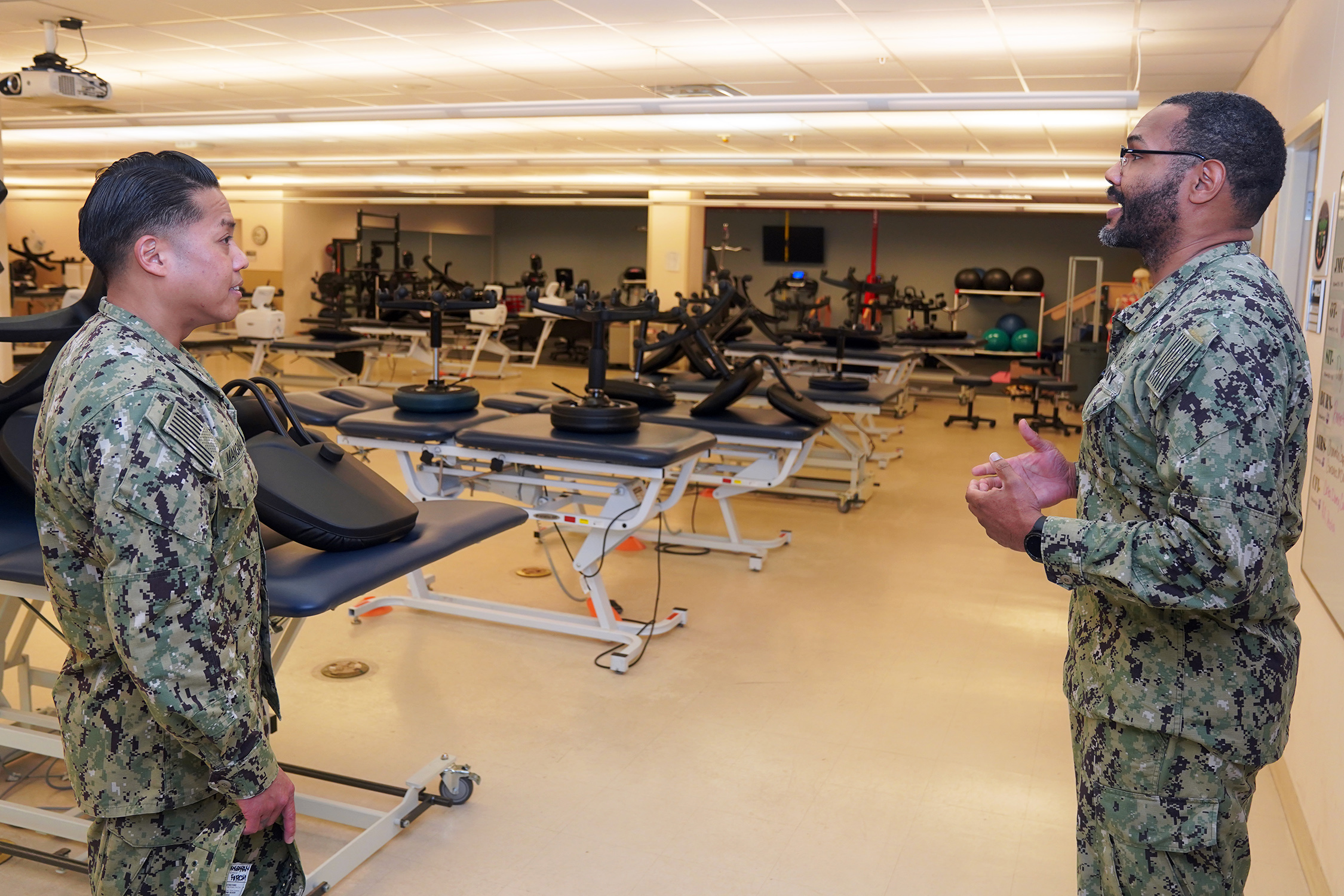 BUMED FORCM Mangaran visits Navy Hospital Corpsman "A" & "C" Schools ...