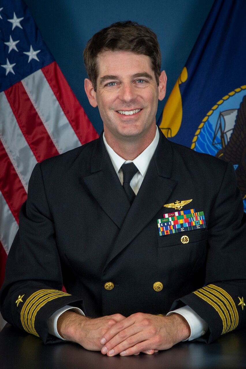 XO > Commander, Navy Region Southwest > Bio Detail