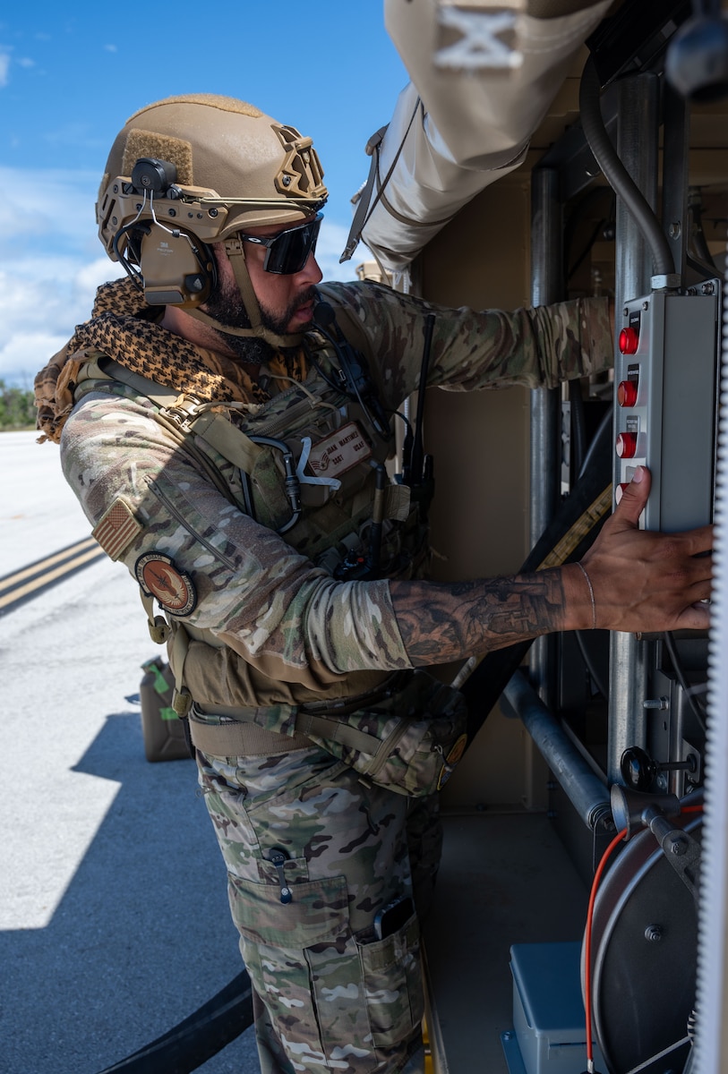 Joint aircraft refueling training on the Pacific Regional Training ...