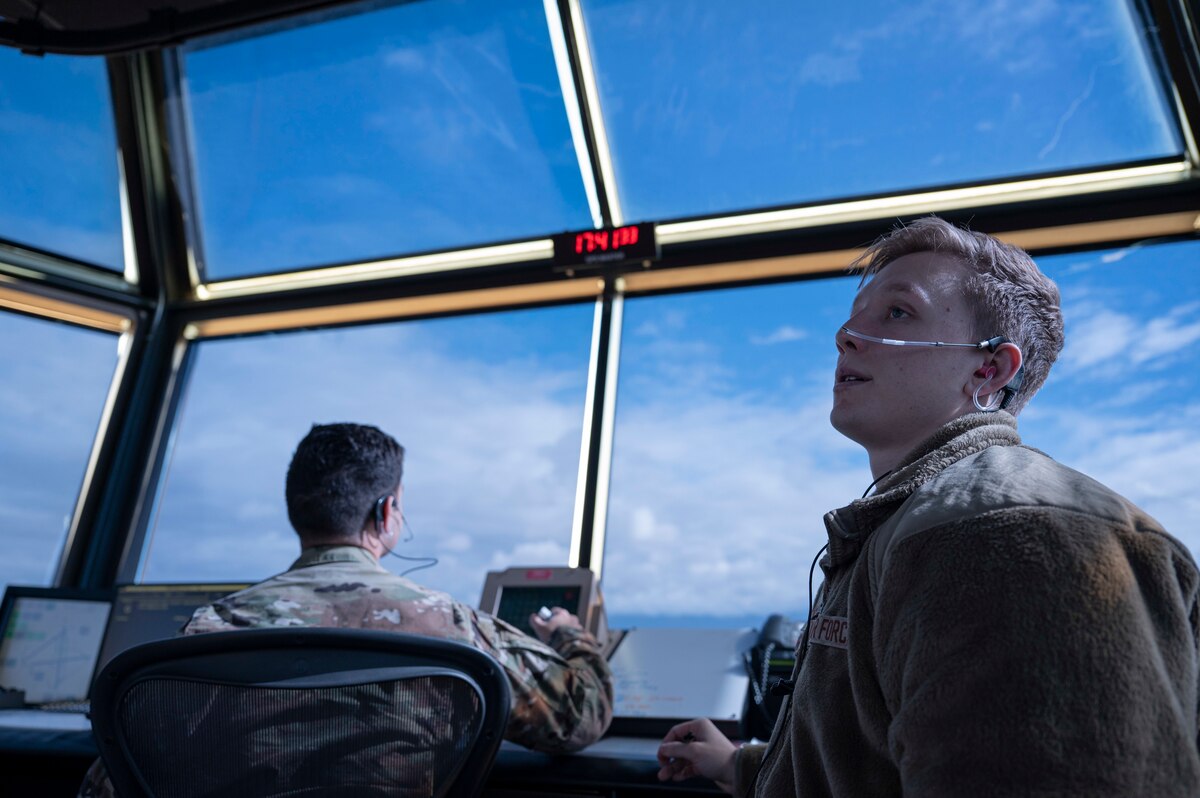 54th OSS ensures safe flight operations > Holloman Air Force Base > Display