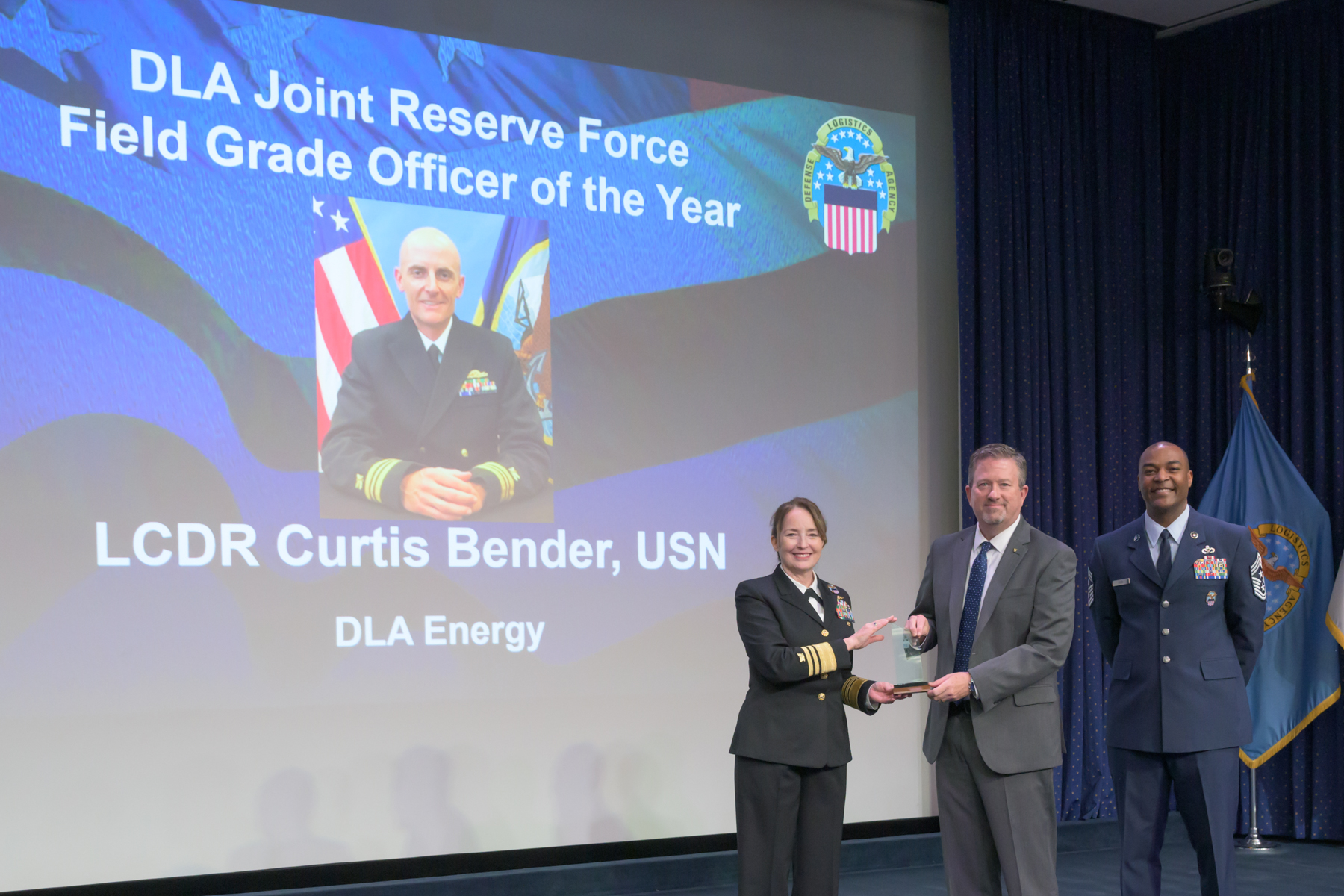 Three DLA Energy employees earn agency awards