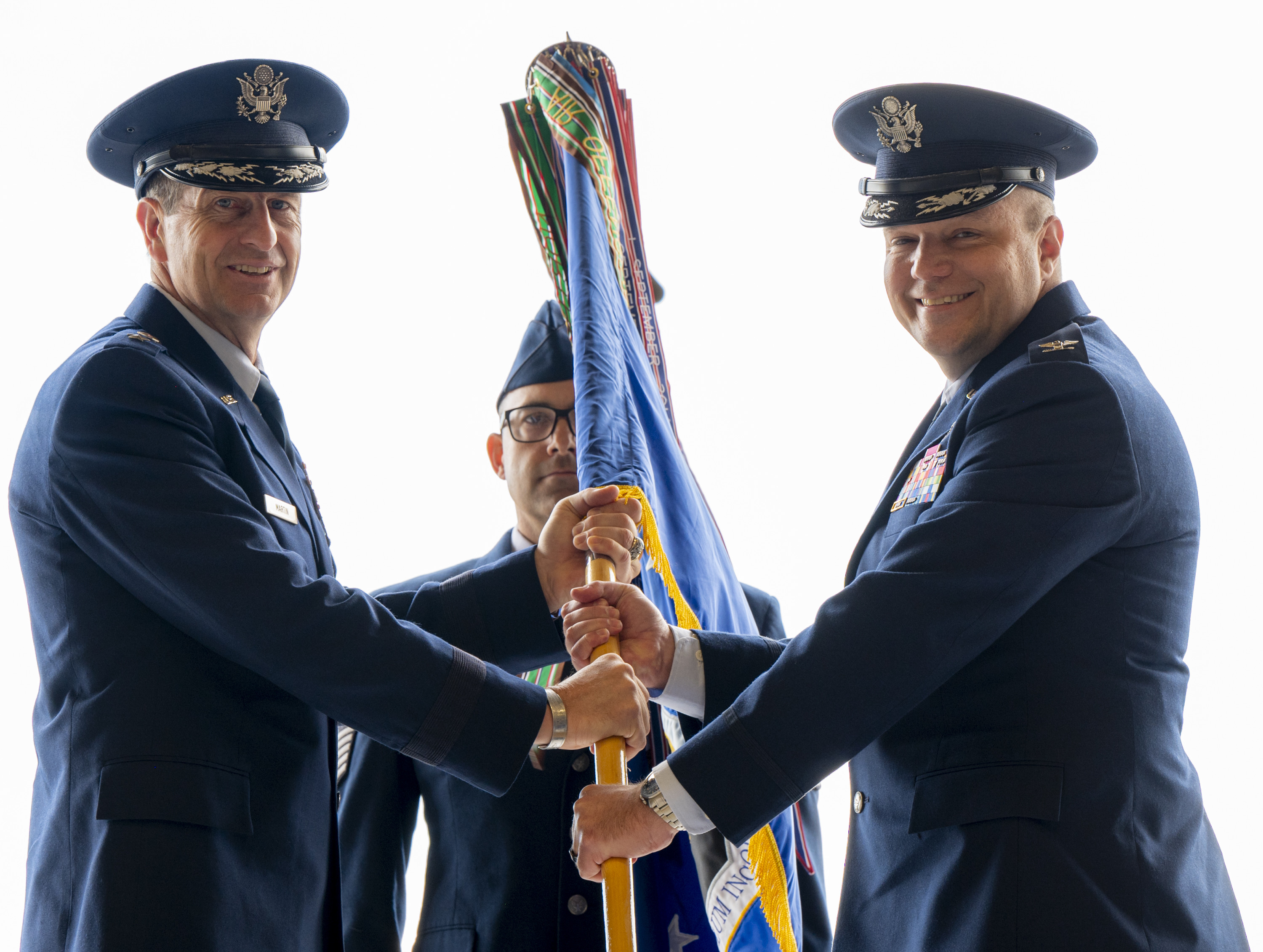 Fame's Favored Few welcomes new wing commander > Fairchild Air Force ...