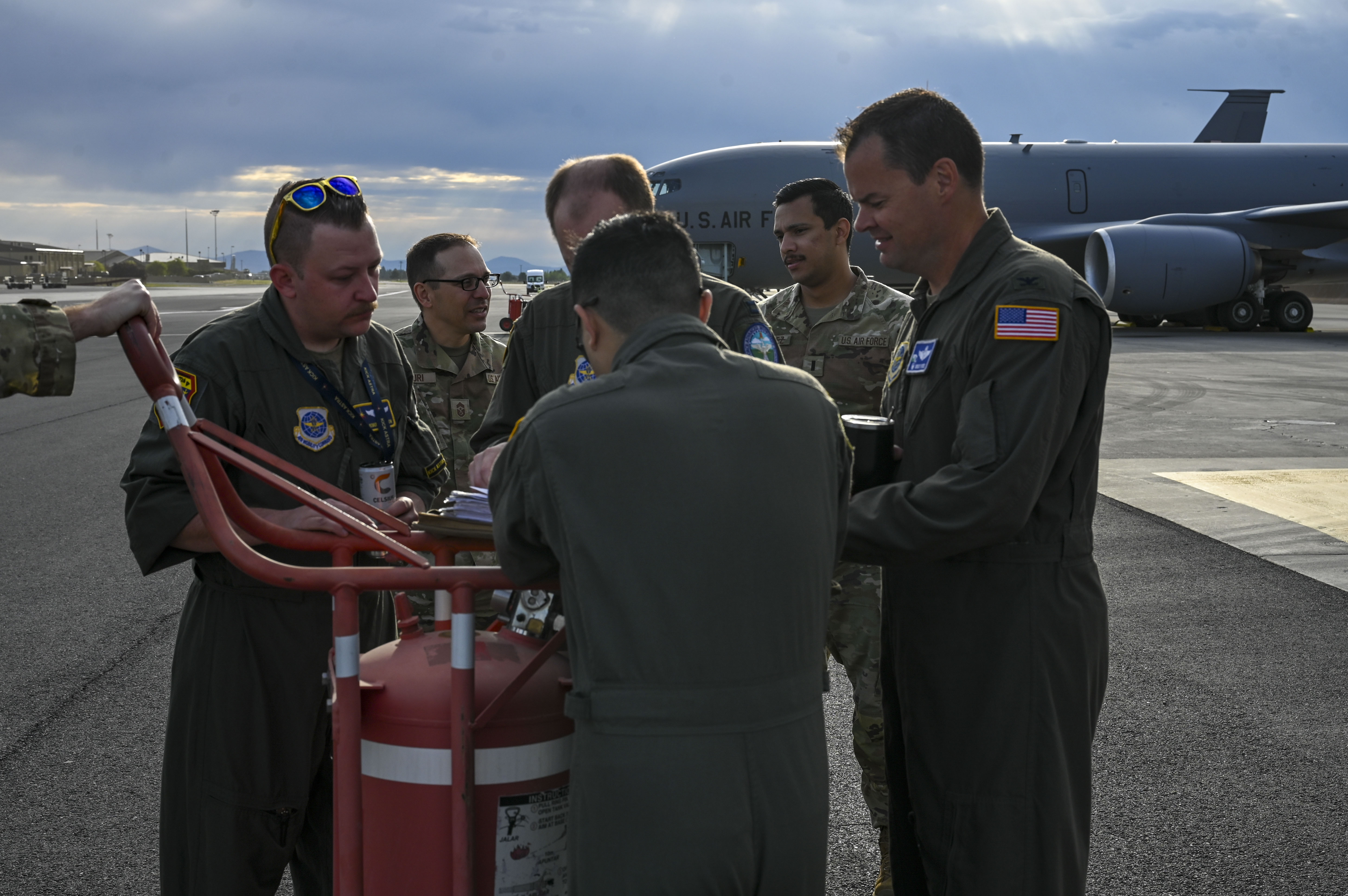 PHOTOS: Team Fairchild Honors Col. Dycus and CMSgt. Arcuri's Final Flight > Fairchild Air Force ...