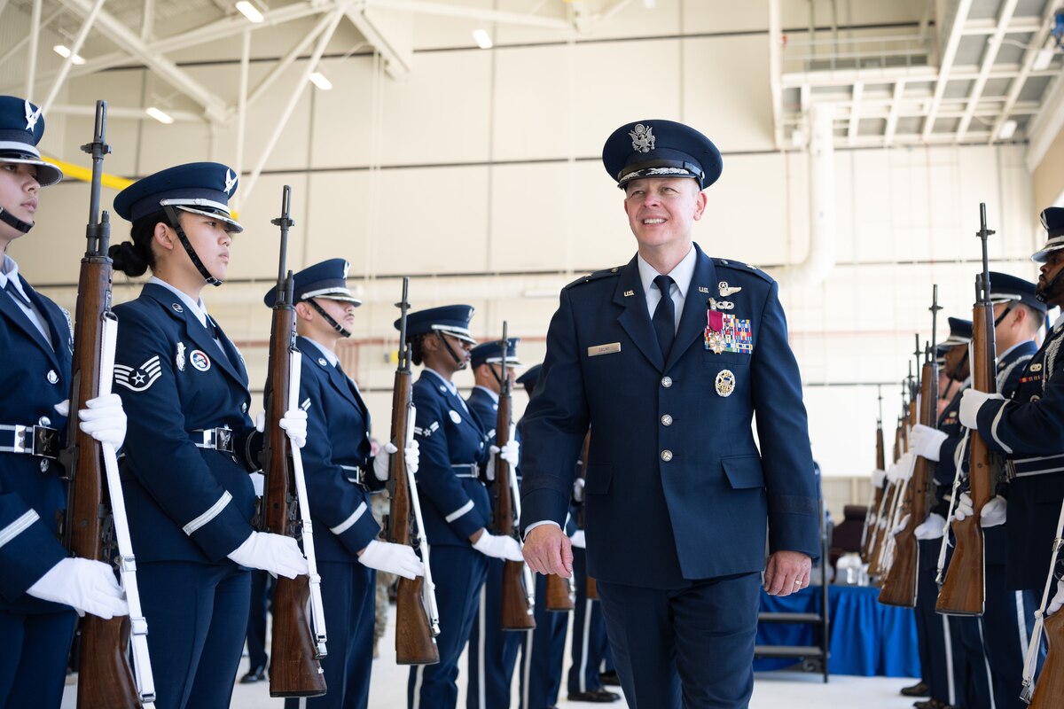 Col. Jay Johnson takes command of the 60th AMW > Travis Air Force Base ...