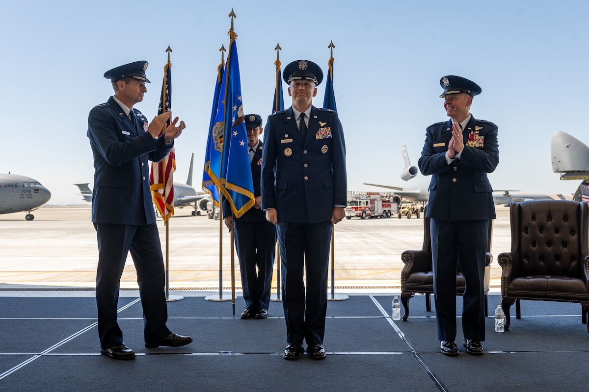 Col. Jay Johnson takes command of the 60th AMW > Travis Air Force Base ...