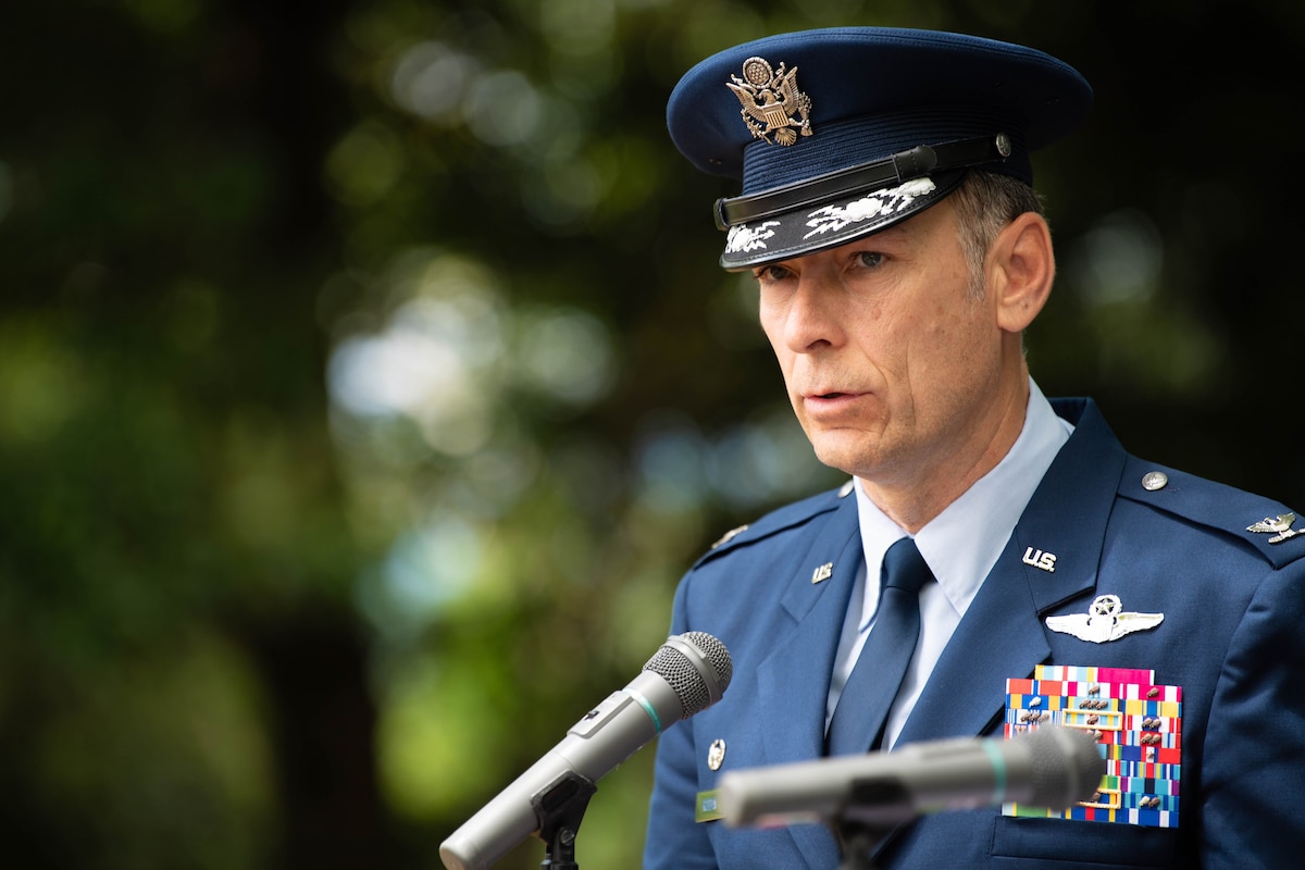 Paying Respects: 374 AW, 515 AMOW, JASDF honor the fallen in B-29 ...