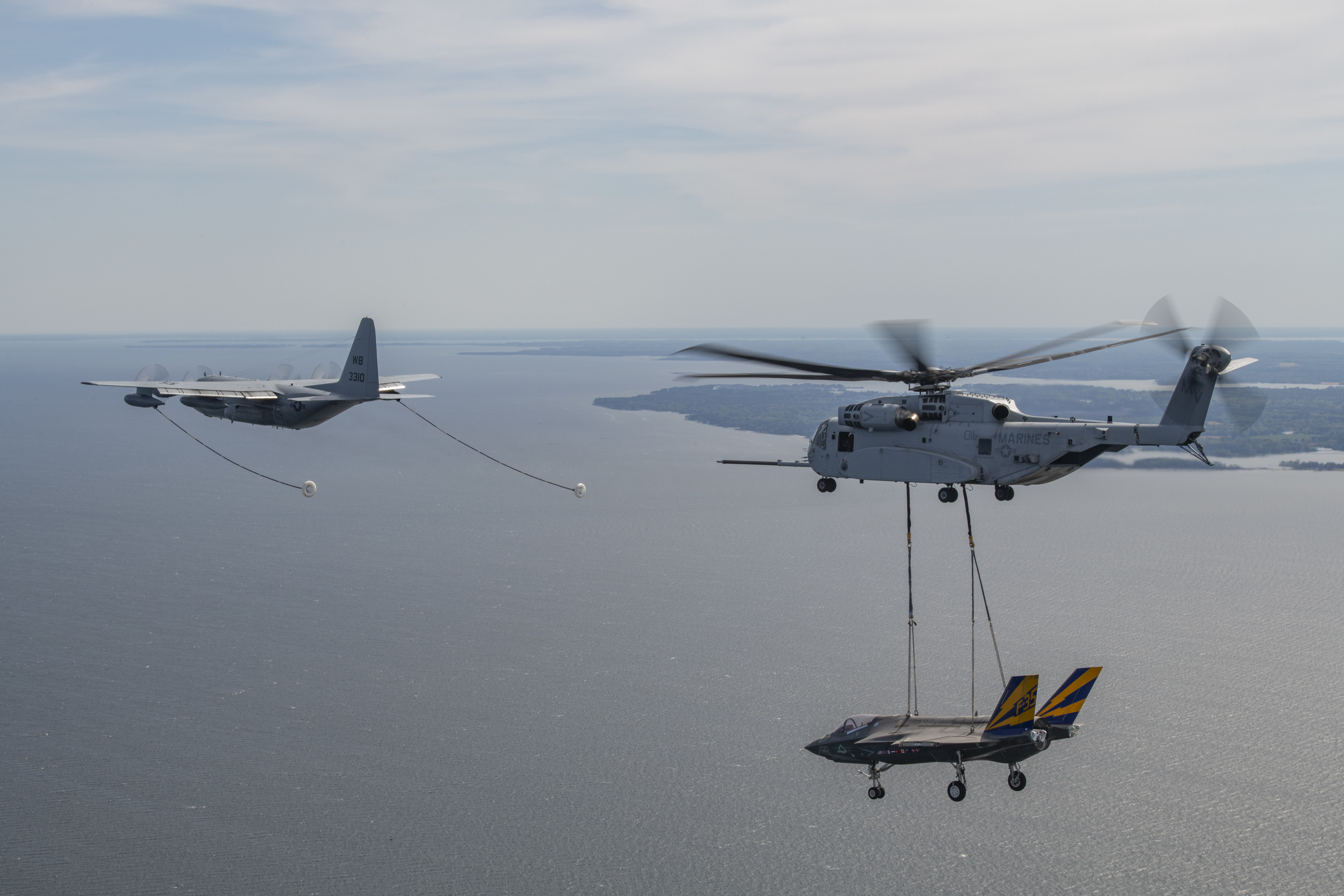 Marine’s New CH-53K Helicopter Transports F-35 Airframe Between Test ...