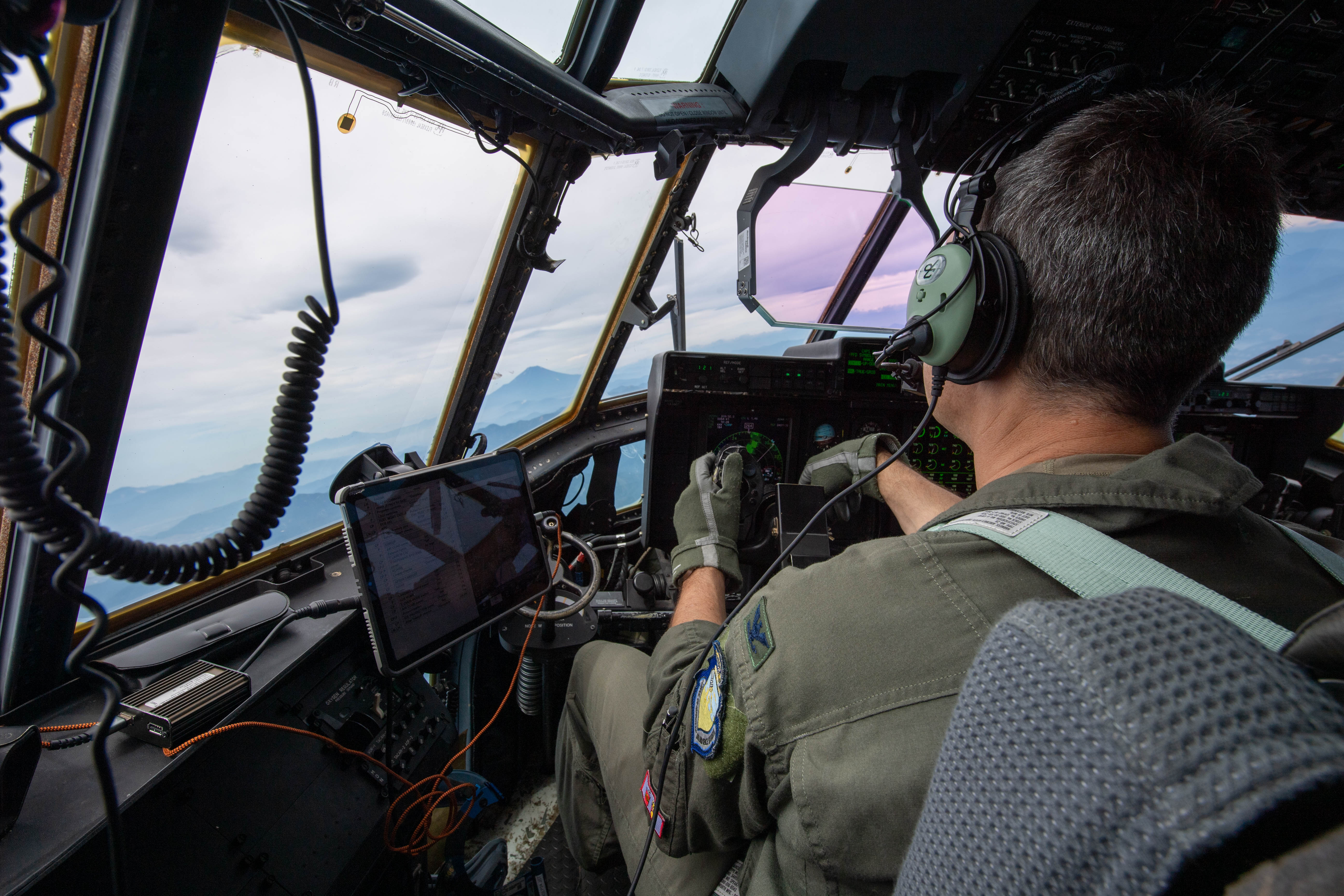 374th AW commander's farewell fini flight > Yokota Air Base > Article ...