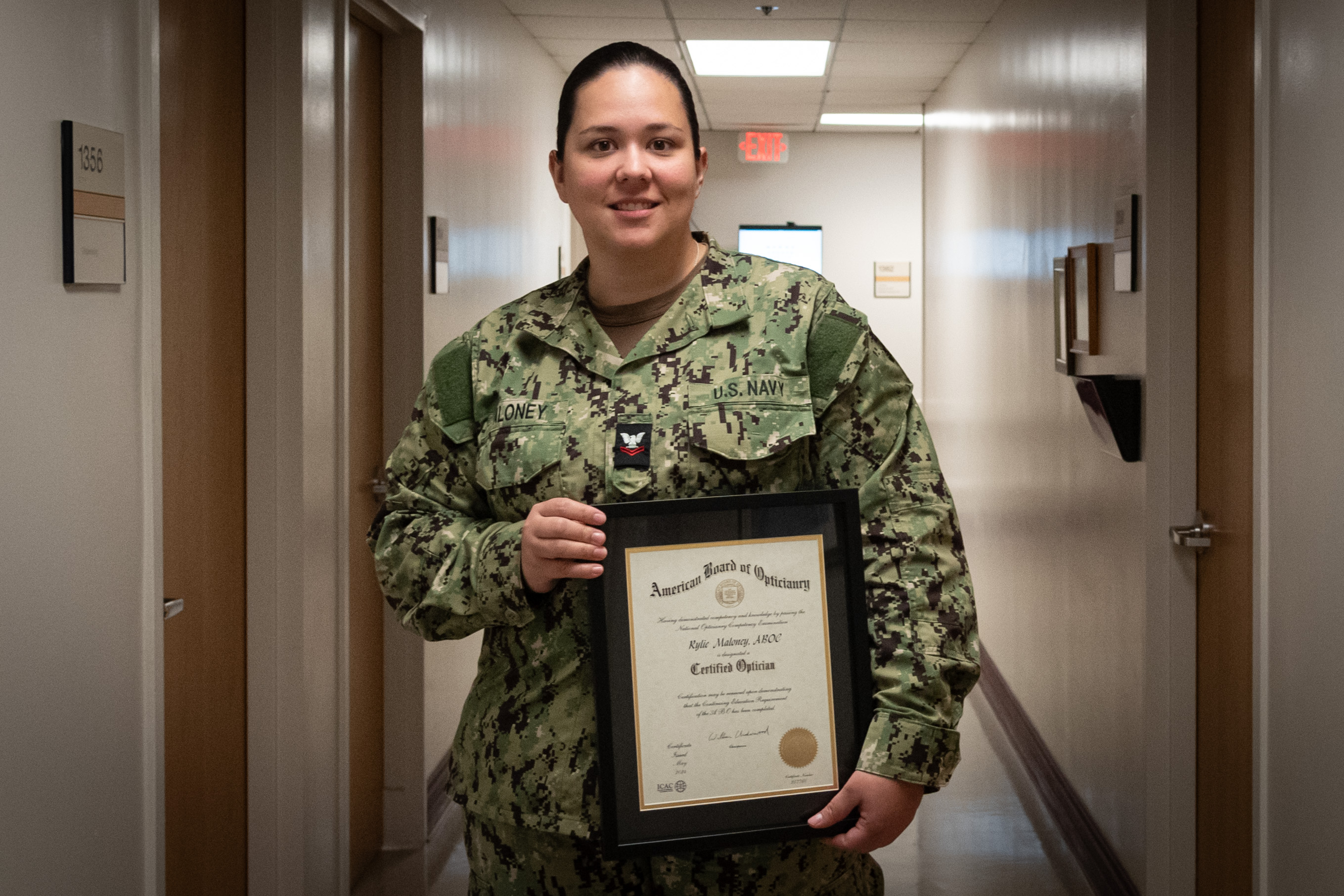 Cherry Point Sailor First to Receive Optician’s License from State of ...