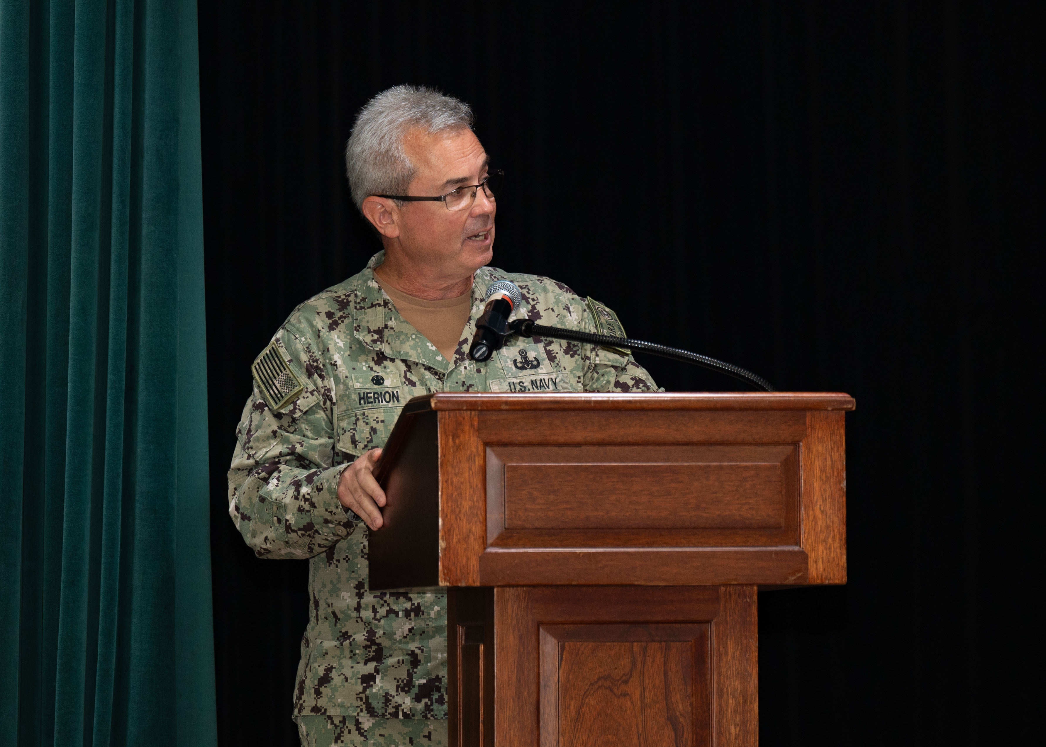 Commander, Task Force 56 Welcomes New Commander > U.S. Naval Forces ...