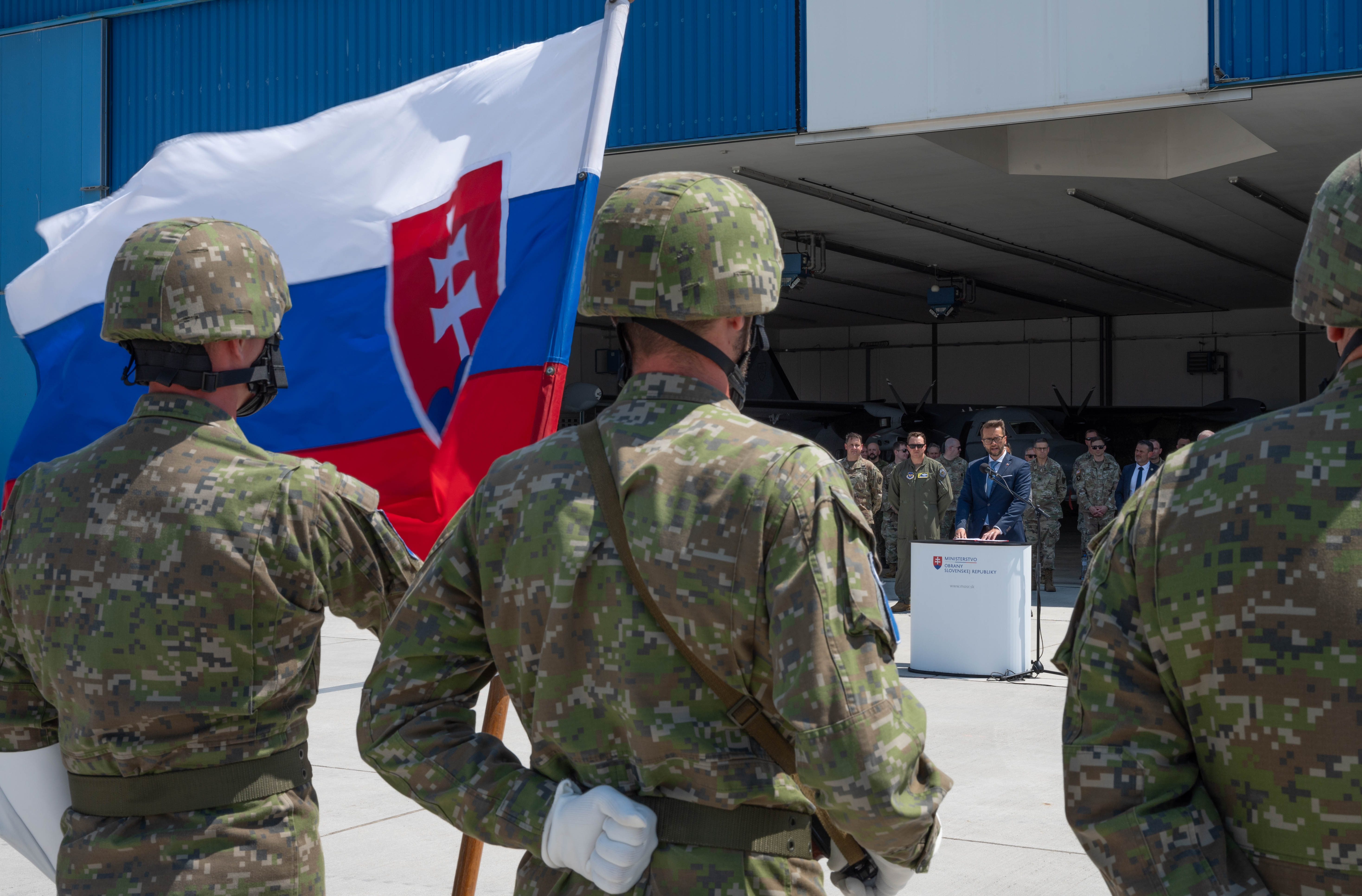 BAK-12 installation strengthens Slovak partnership > Ramstein Air Base ...