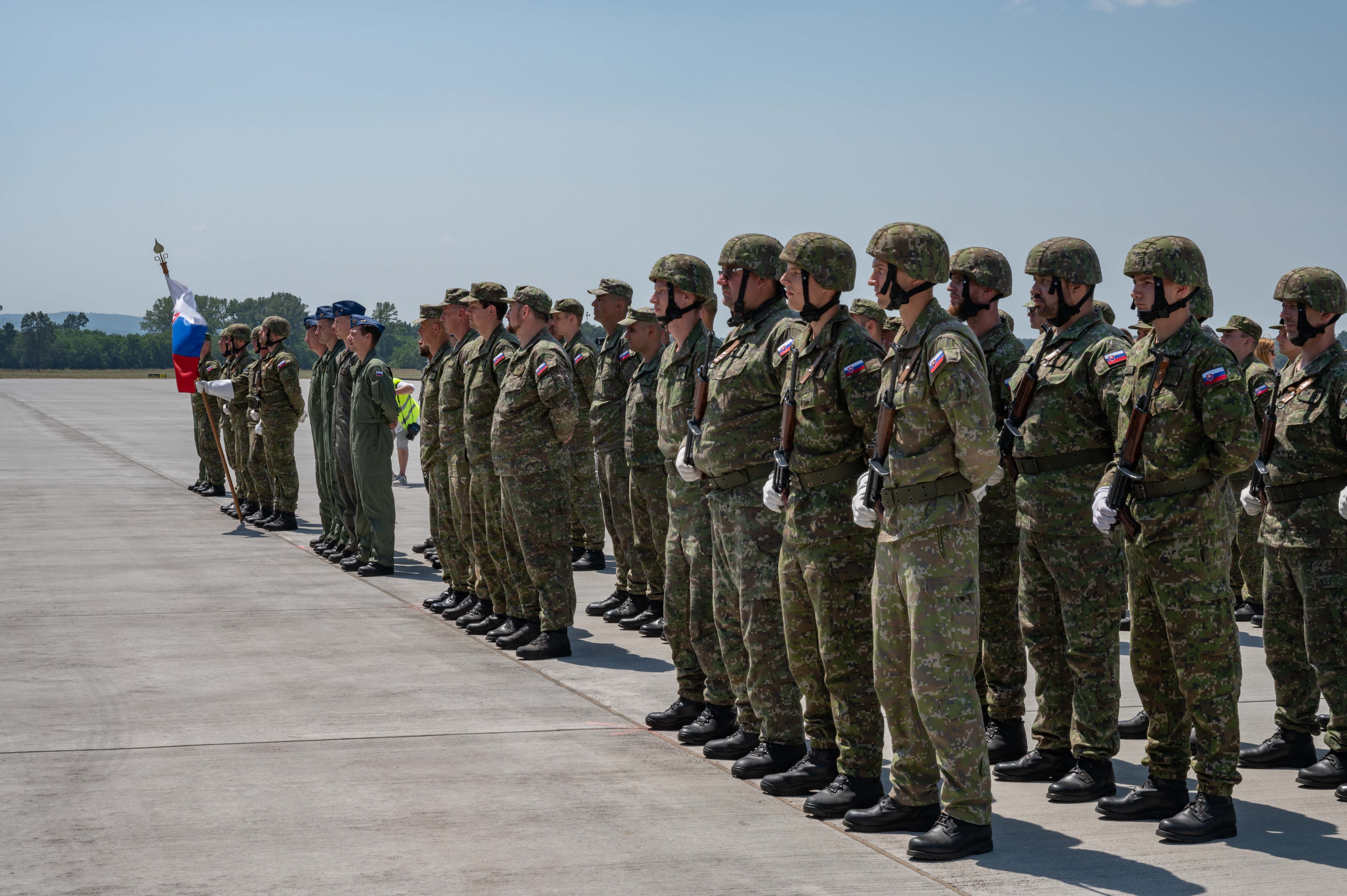 BAK-12 installation strengthens Slovak partnership > Ramstein Air Base ...