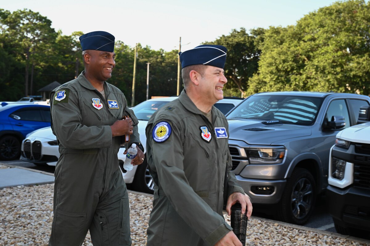 USAFWC deputy commander visits 350th SWW > 350th Spectrum Warfare Wing ...