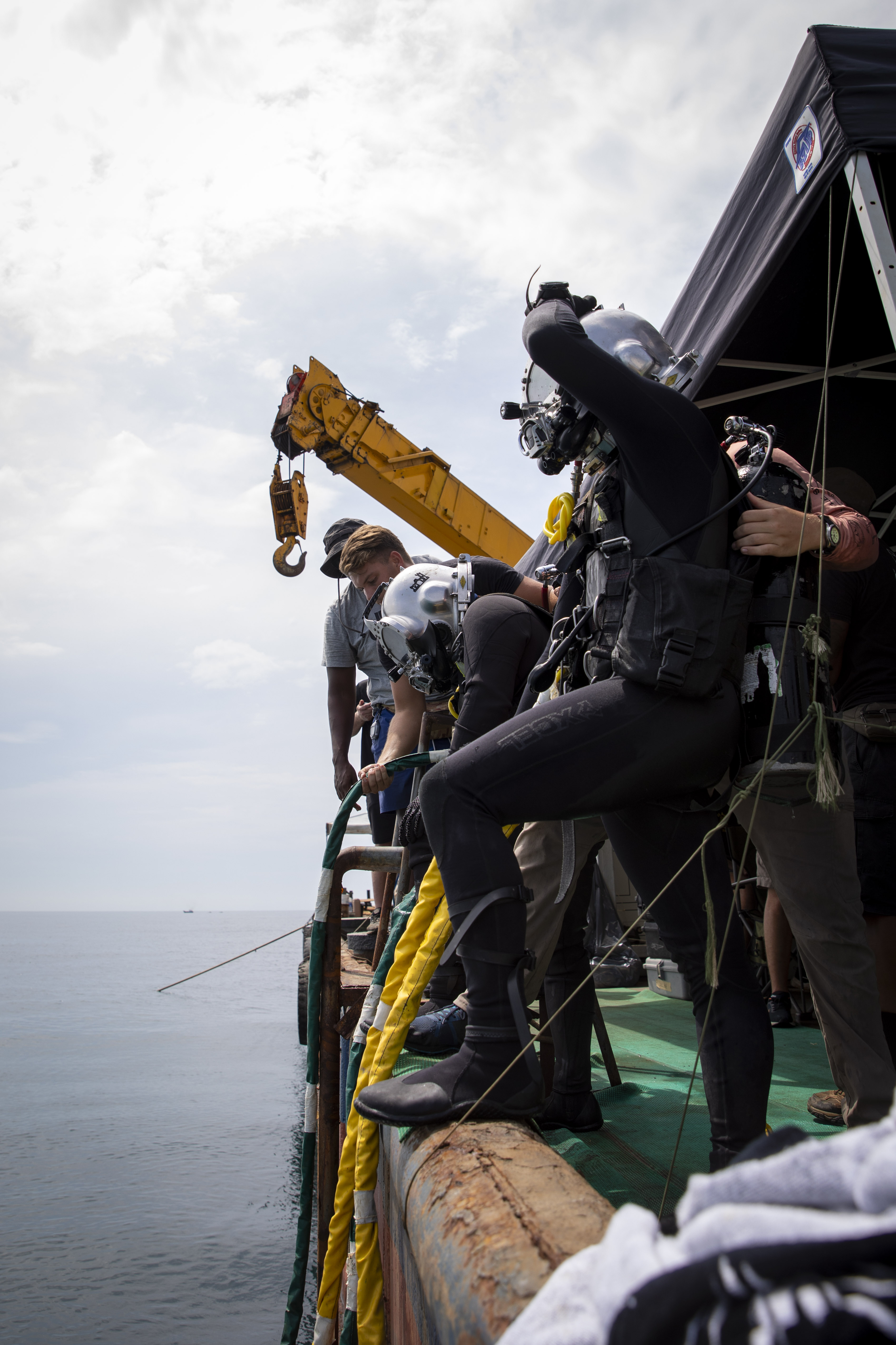 Blue Ridge CO Visits DPAA Site > Commander, U.S. 7th Fleet > Display