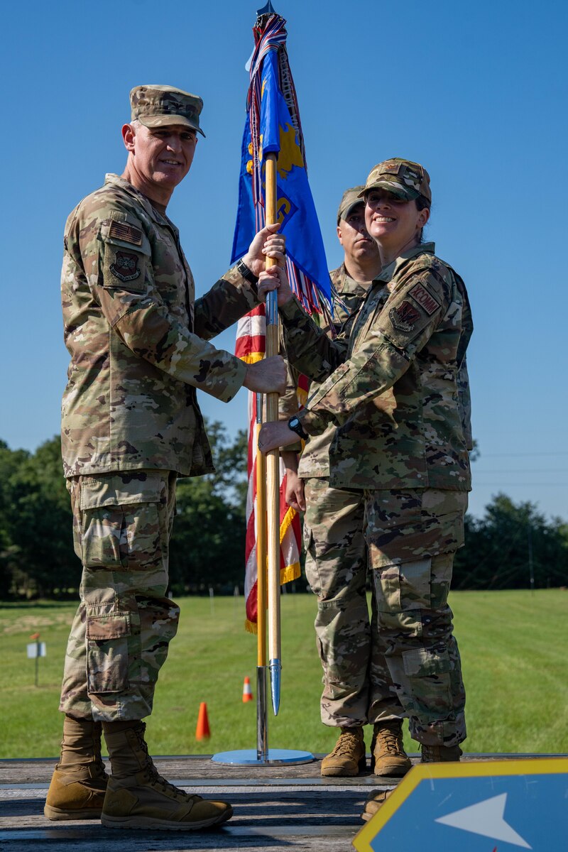 5th Combat Communications Group Change of Command Ceremony > Robins Air ...