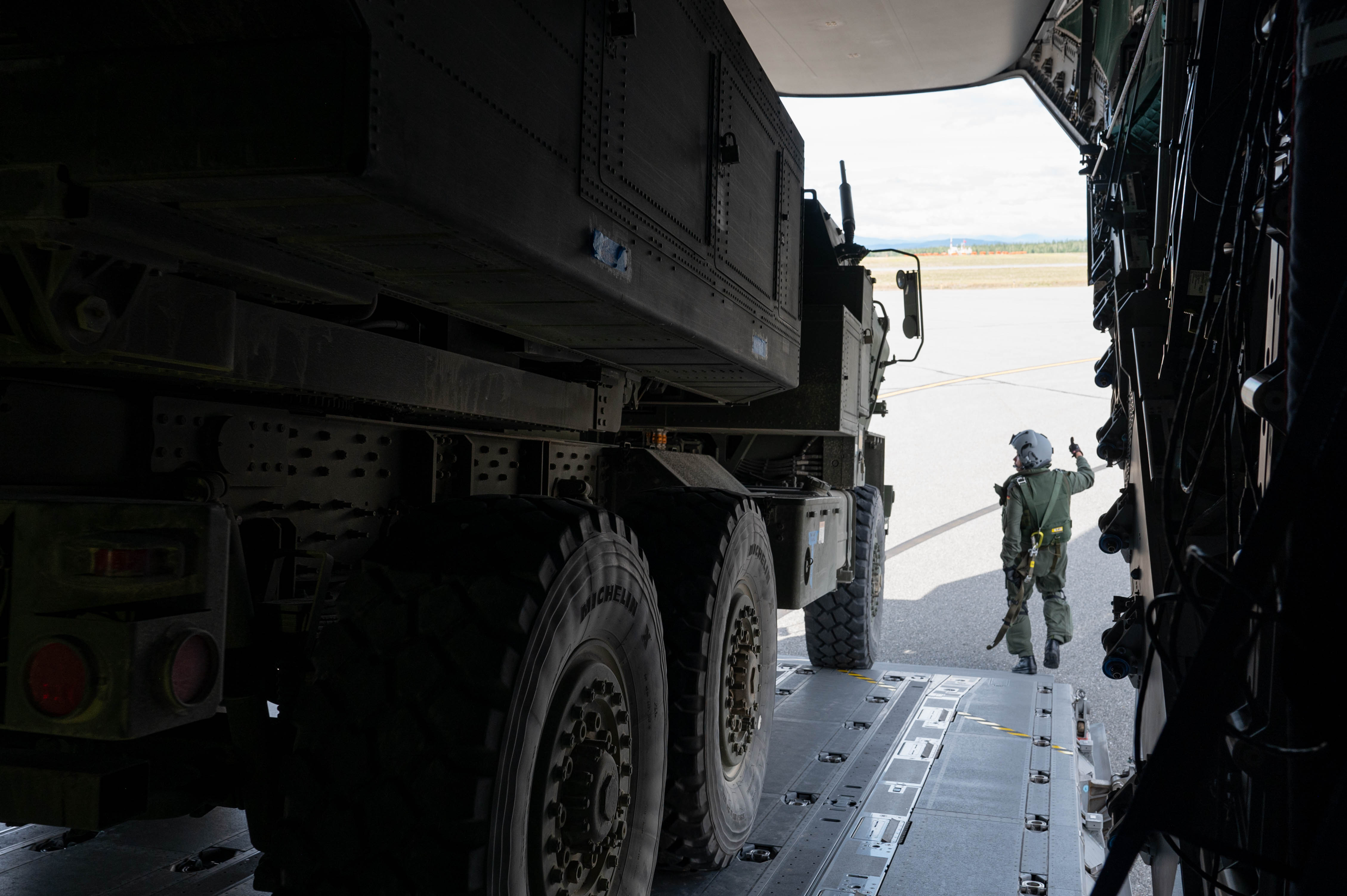 German, U.S. armed forces launch HIMARS for Arctic Defender