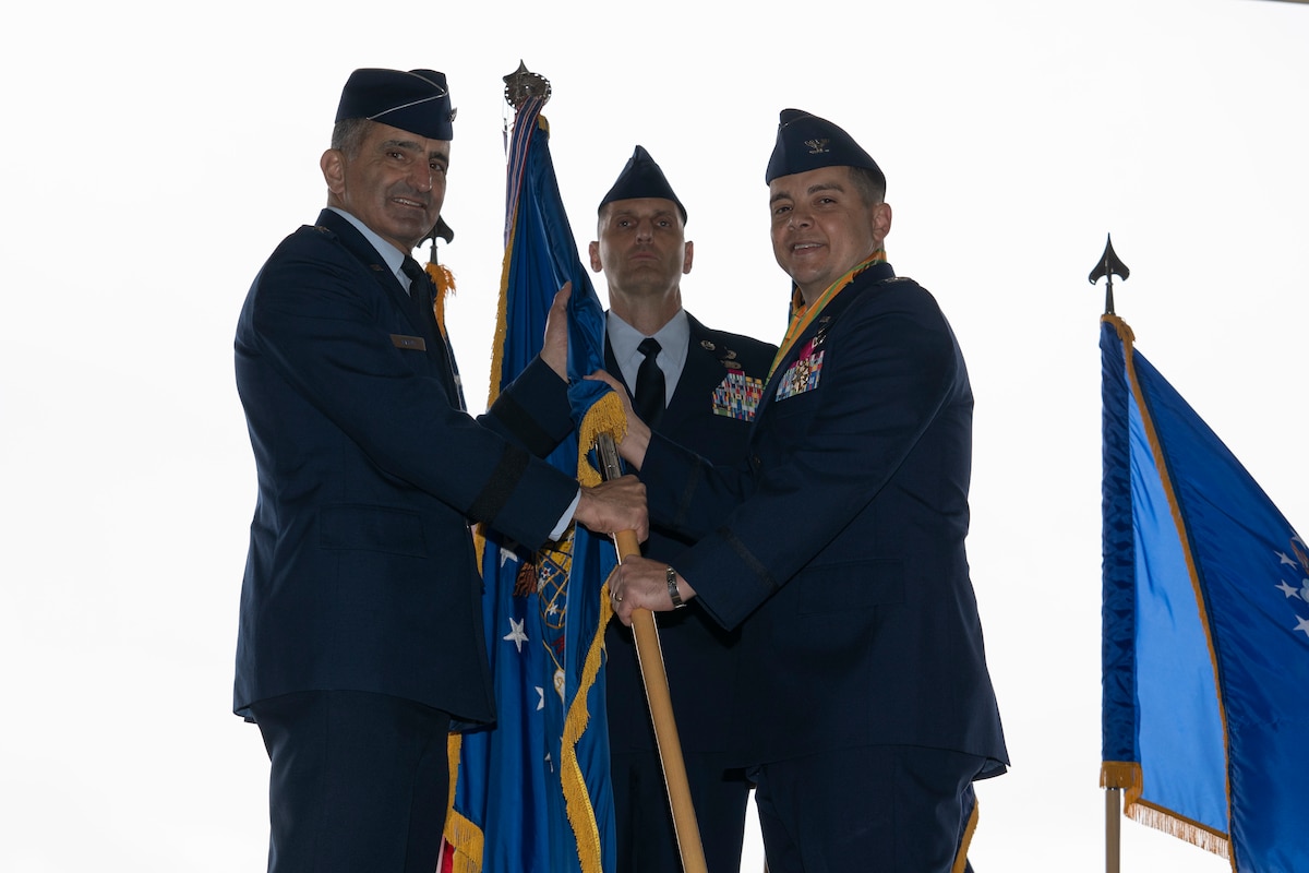 JBER welcomes new installation commander, Col. Lisa Mabbutt > Joint Base Elmendorf-Richardson > News