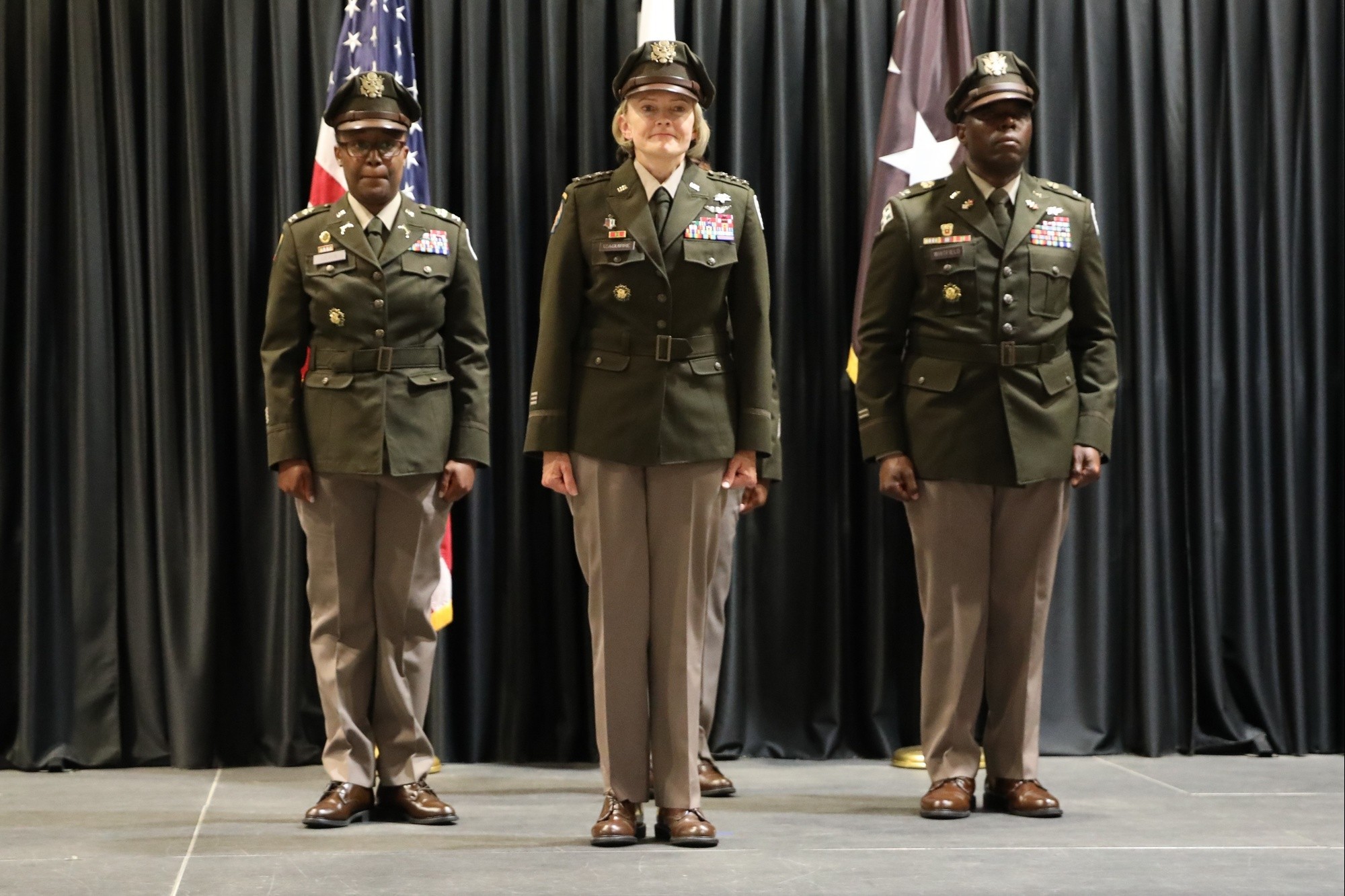 U.S. Army Health Contracting Activity welcomes new commander > Joint ...
