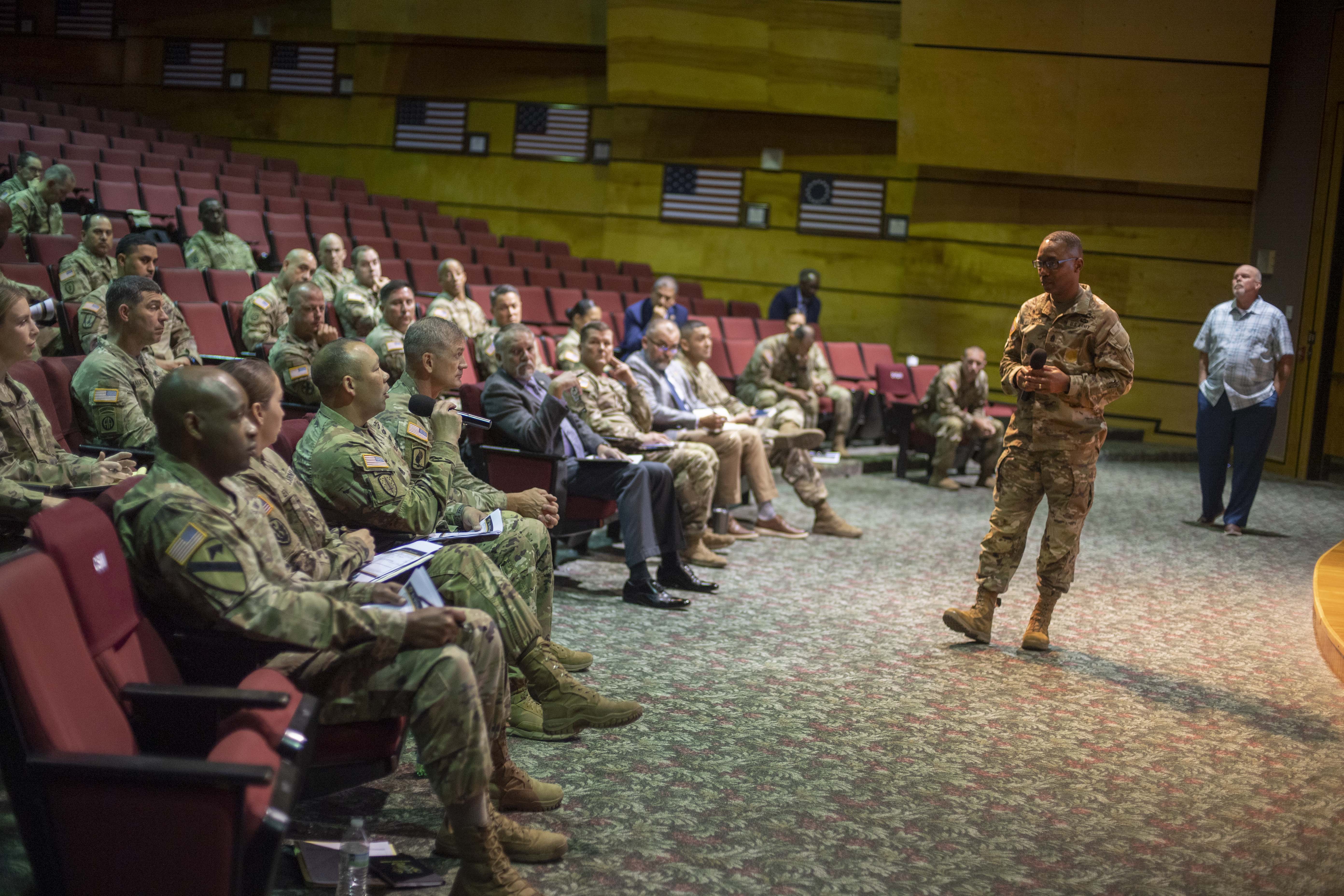 Commandants Meet to Improve NCO Training > The NCO Leadership Center of ...